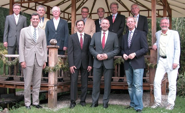 Neuer Vorstand bei den Rotariern Iserlohn-Waldstadt - Iserlohn