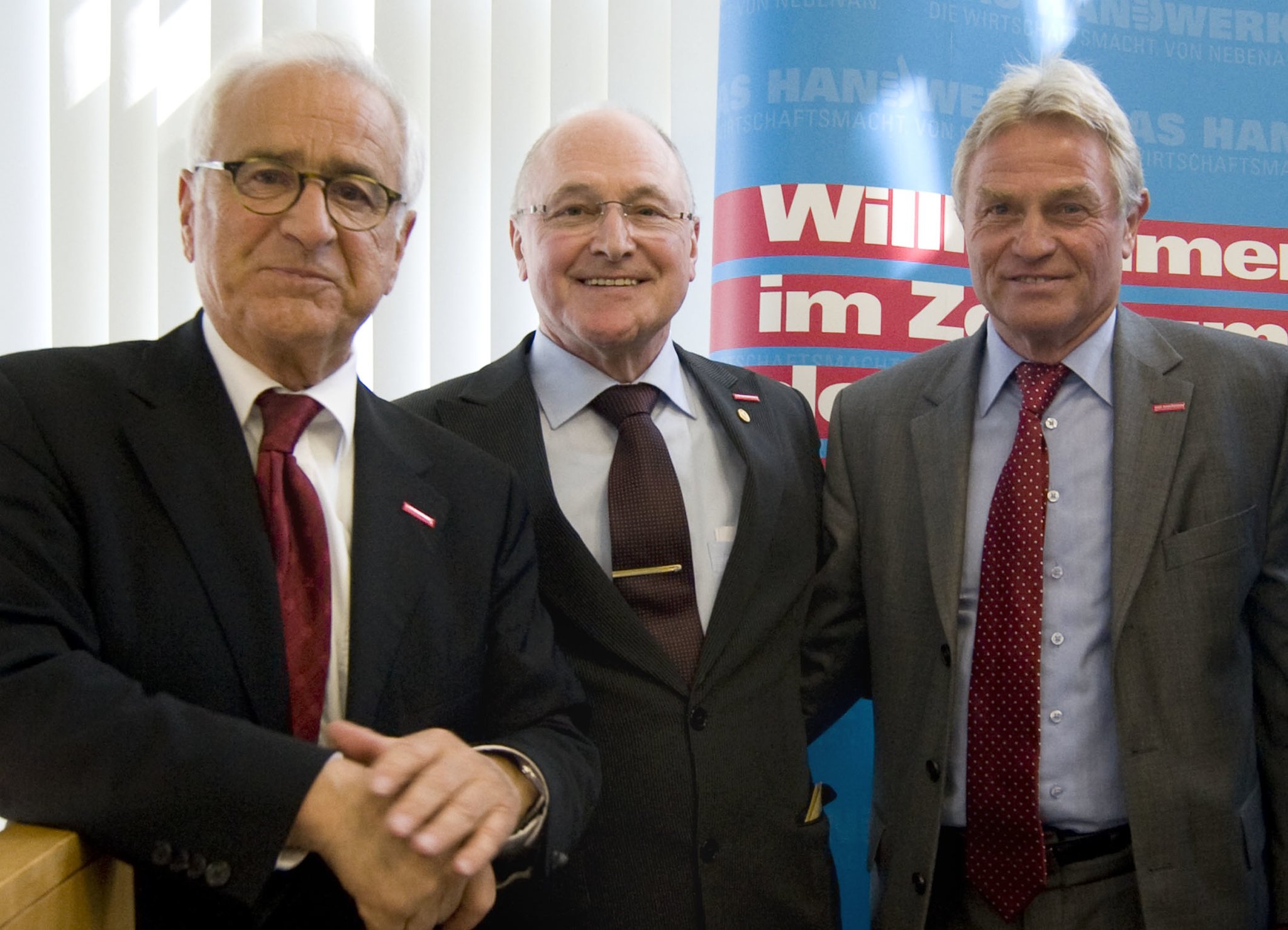 Schulhoff wiedergewählt - Düsseldorf