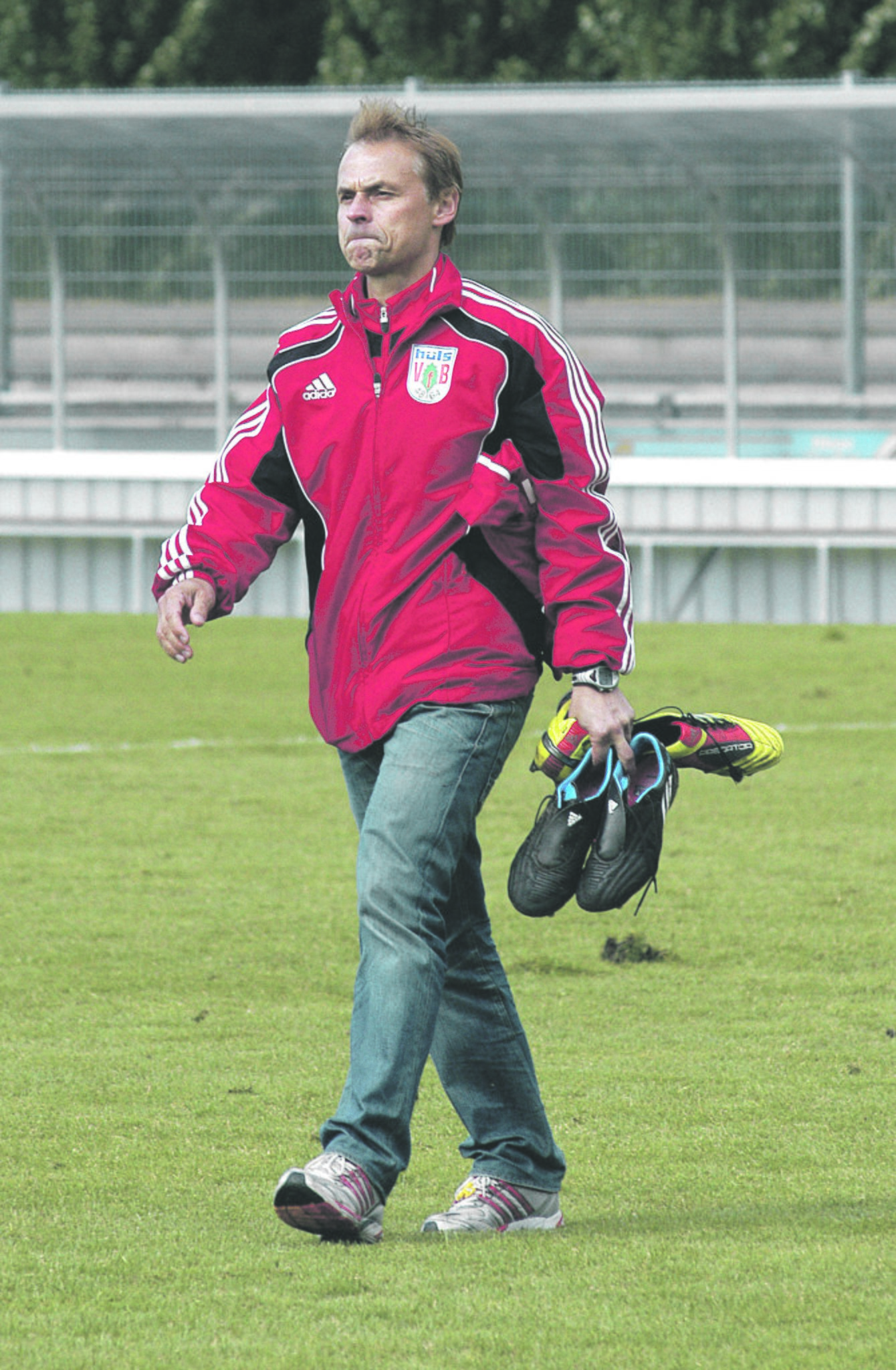 Alarmstufe Rot: Thon-Elf in Essen mit Rücken zur Wand - Marl