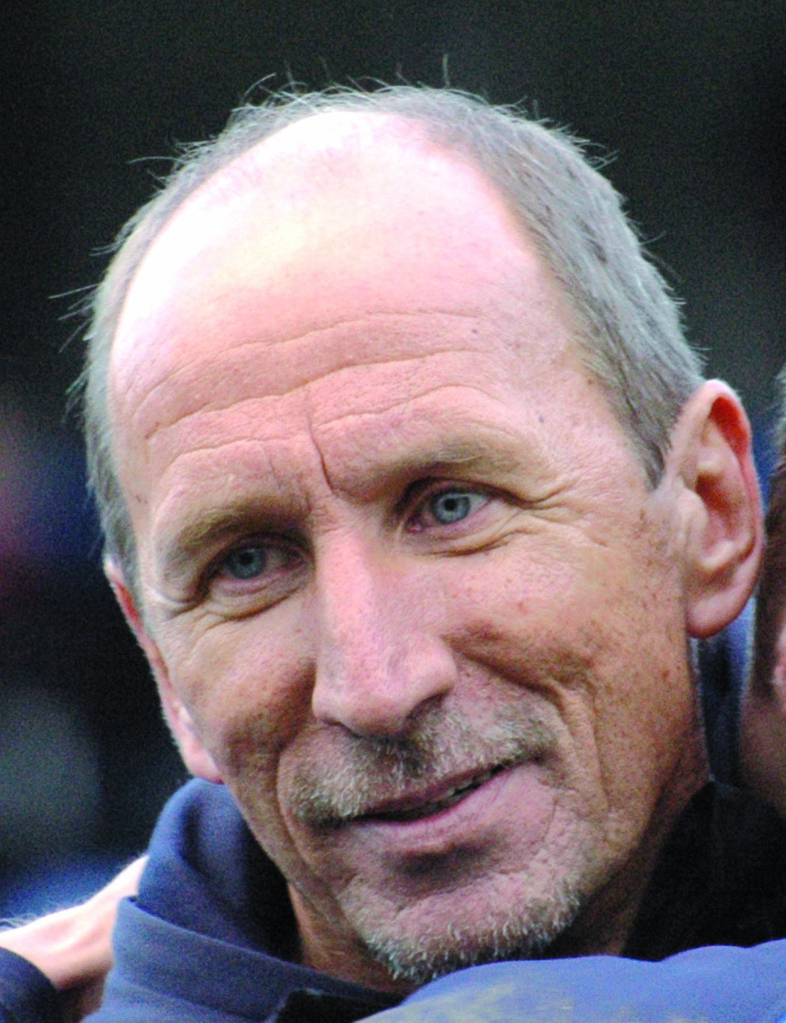 Trainer Frank Schulz beurlaubt! - Velbert