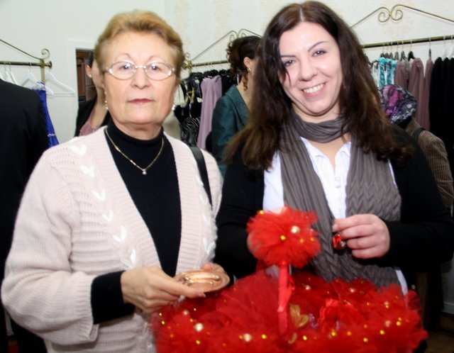 Fotostrecke: Bezirksbürgermeisterin Daniela Stürmann war Ehrengast bei ...