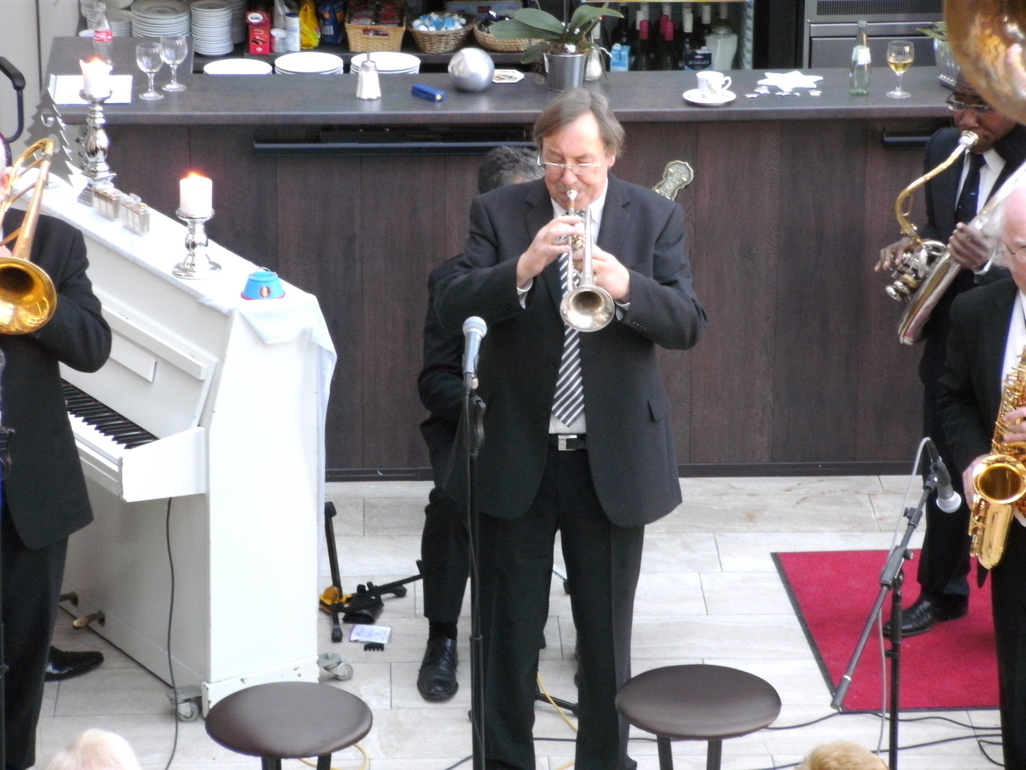 Rod Mason & Hot Five jazzten auf Wohlfühllevel durch Ihr ...