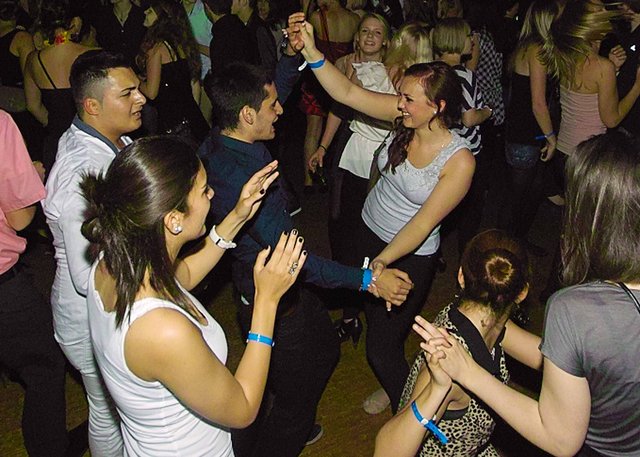 Abschlussfete der Schüler der 10 Klasse von der Hanse-Realschule in ...