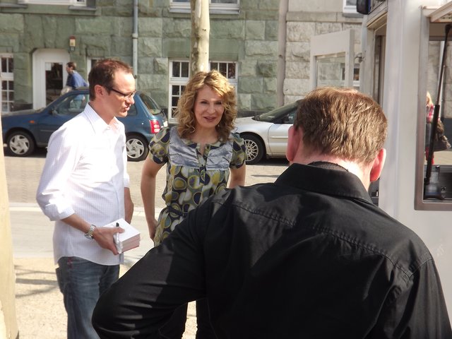 Wenn der WDR in Düsseldorf Eis verteilt und dann auch noch grillt ...