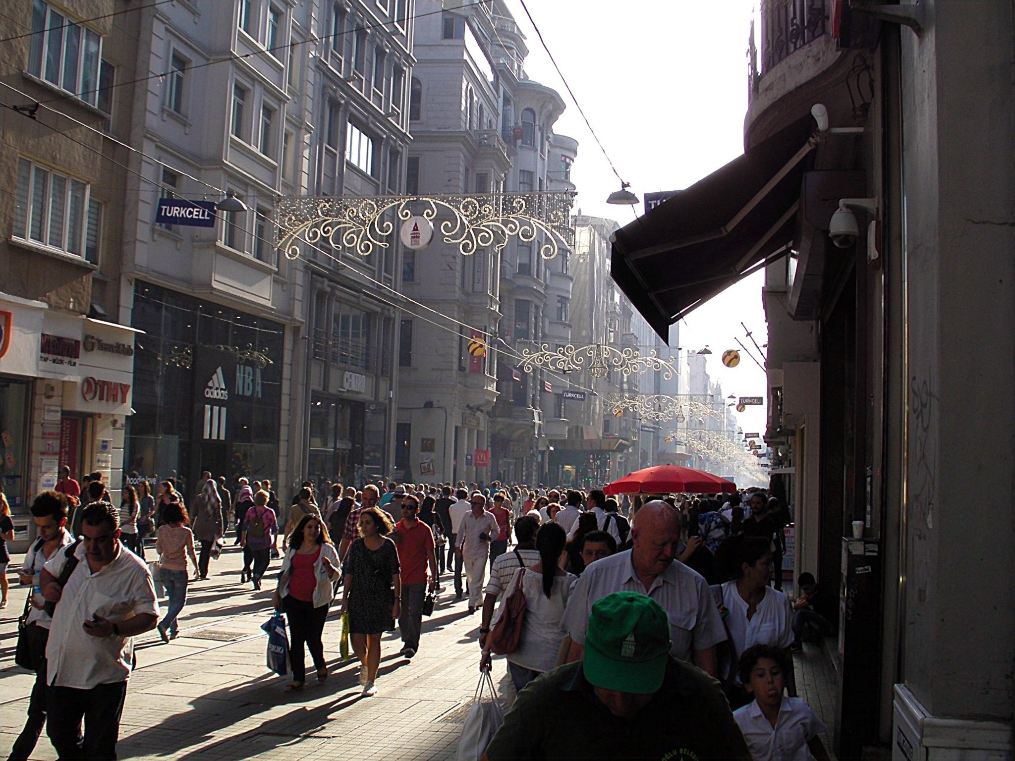 Suchbild-Rätsel Nr. 4 - auf welcher Straße, in welcher Stadt befinde ...