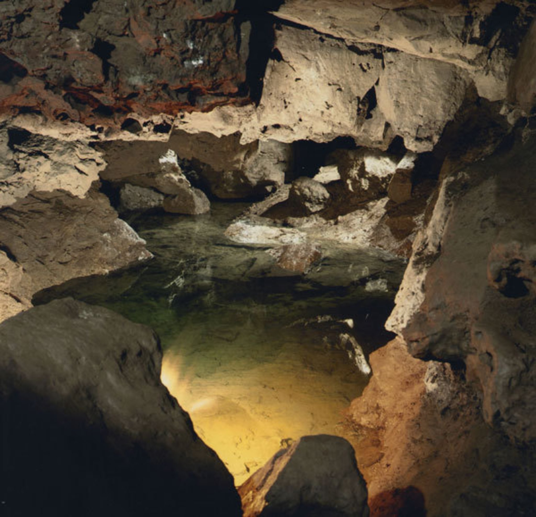 Hörspiel “Die Höhle” von Benjamin Quabeck - Ennepetal