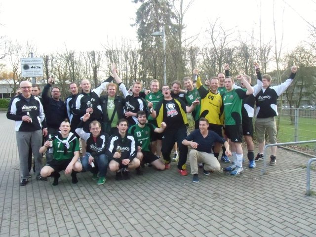 Erste Herrenmannschaft macht Meisterschaft und Aufstieg perfekt ...