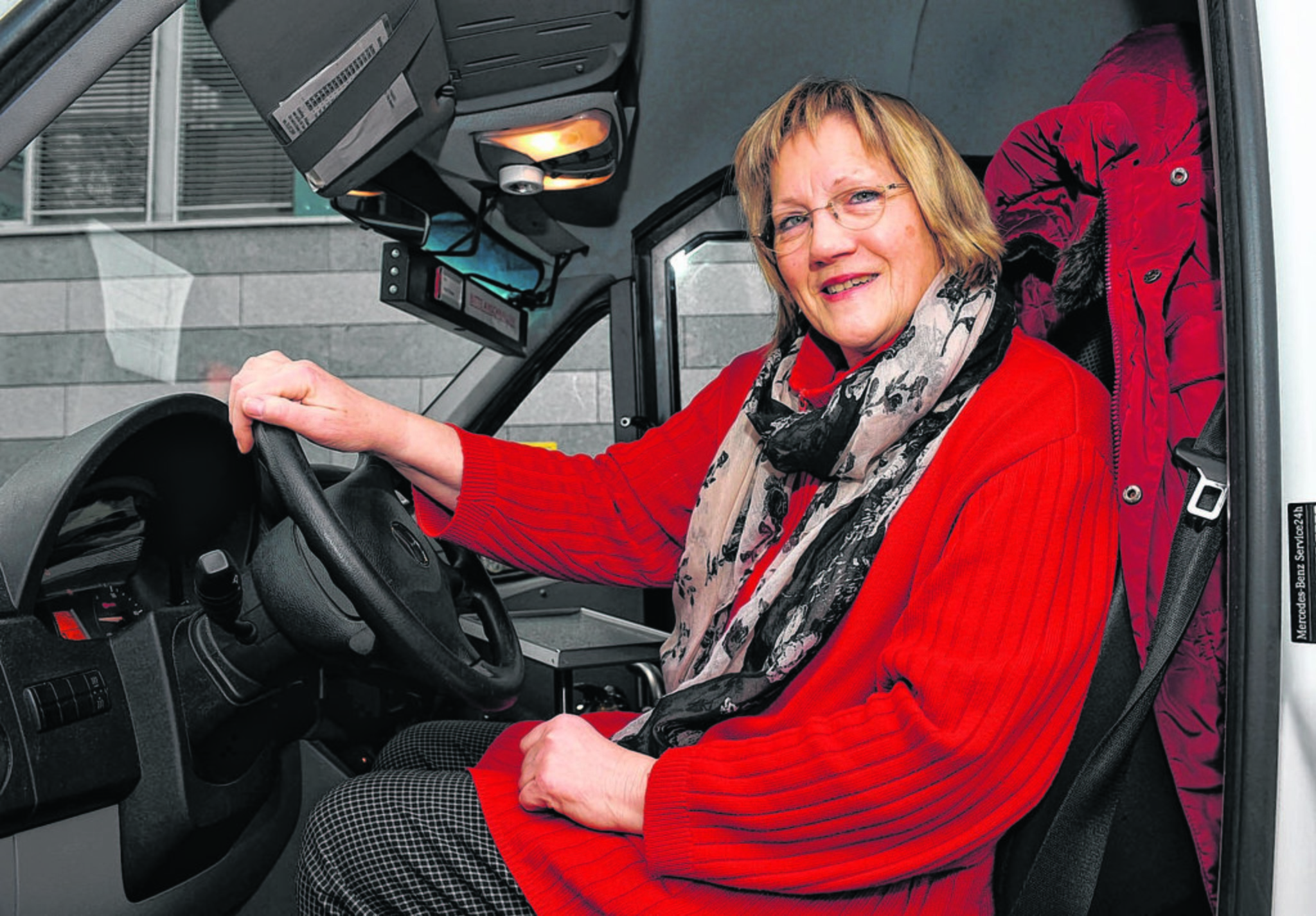 Frau am Steuer - Essen-Süd