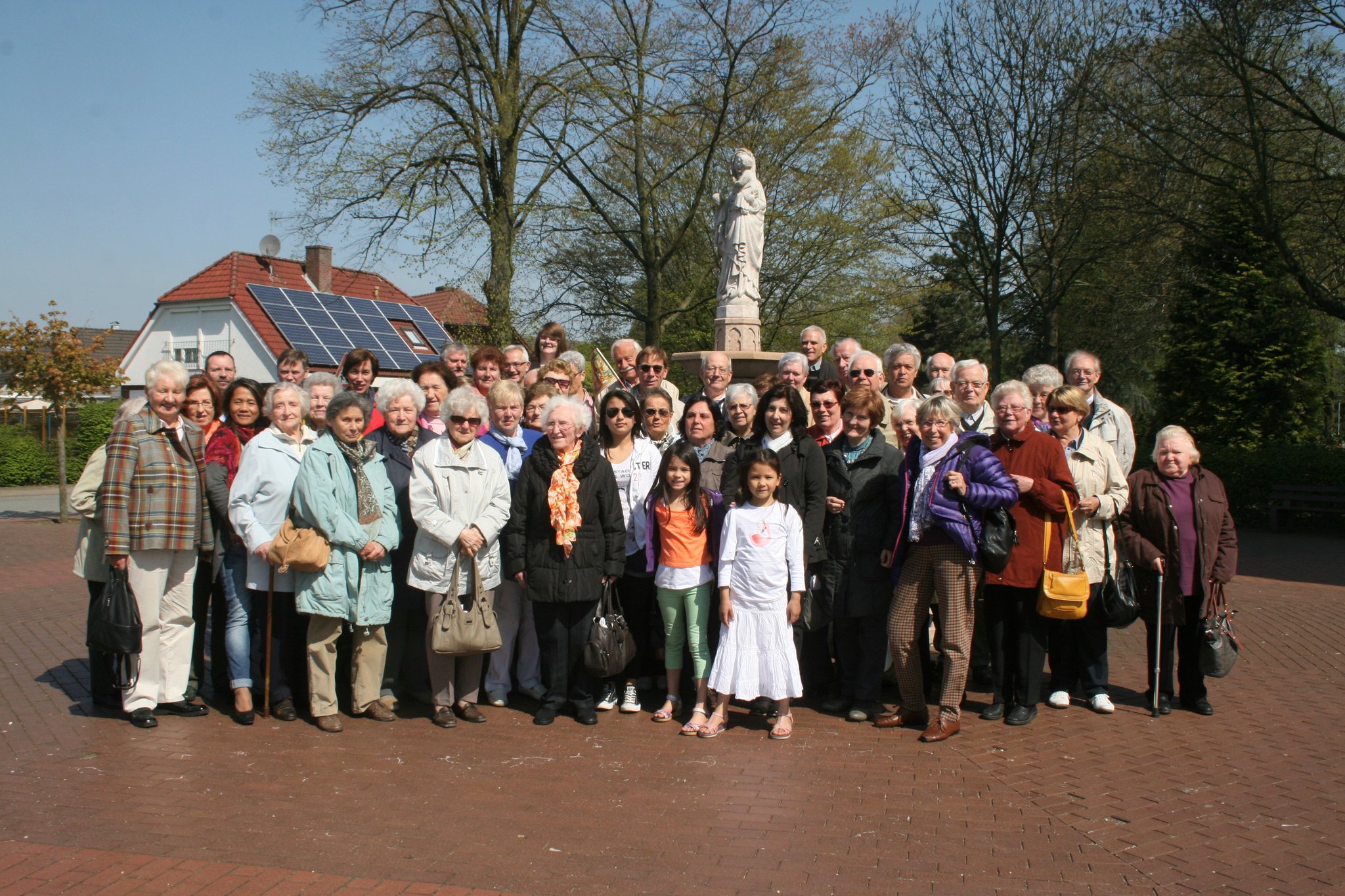 Wallfahrt des Pastoralverbunds An den Ruhrseen nach Marienbaum und ...