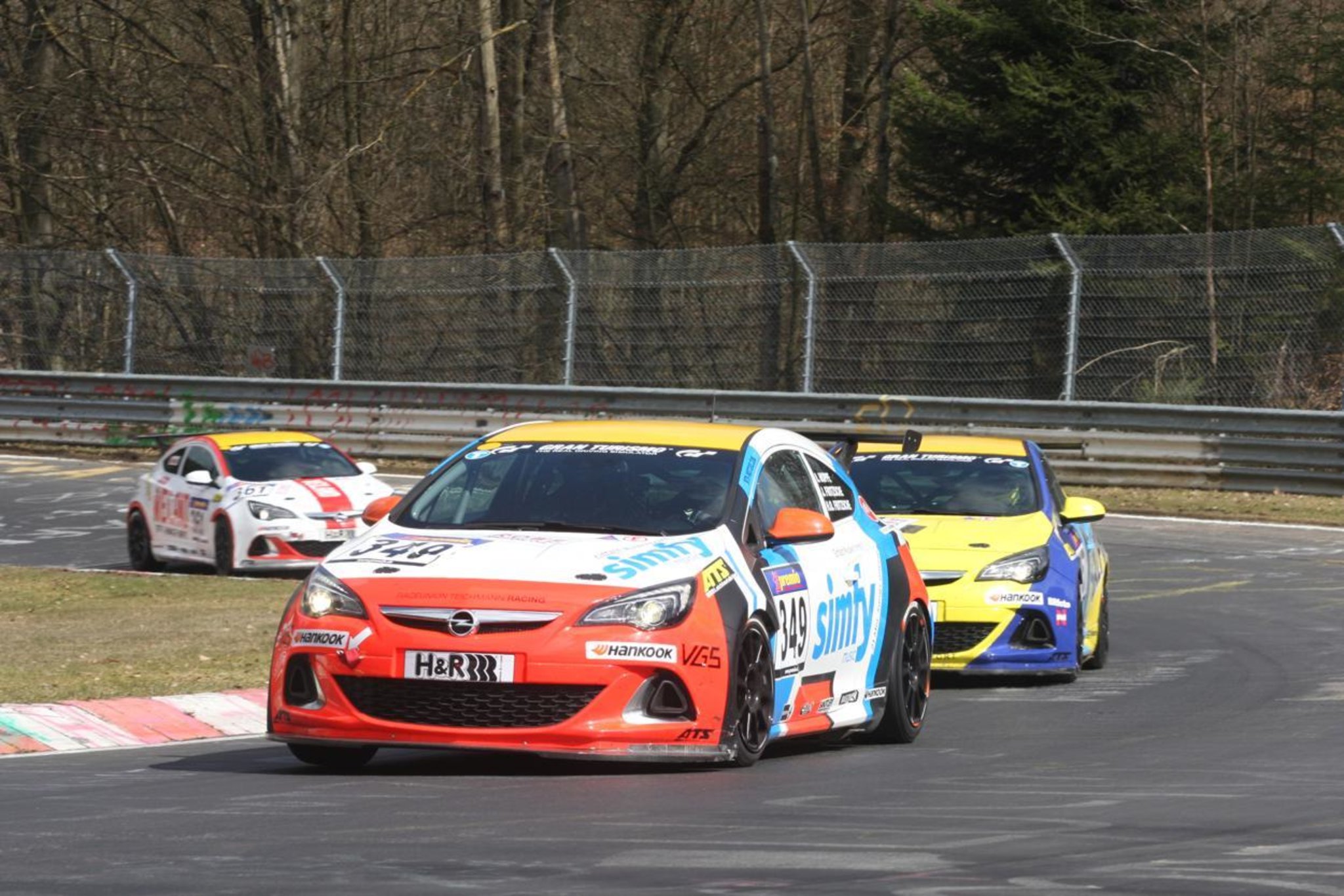 Michael Bohrer startet für das Team Teichmann Racing im Opel Astra OPC ...