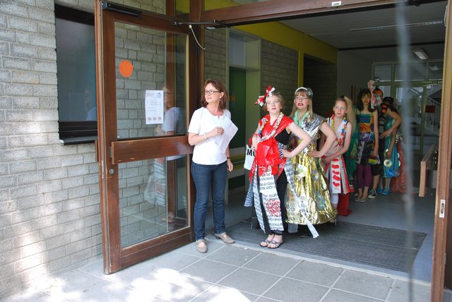 Schule Haus Freudenberg feierte Schulfest frei nach Christo - Kleve