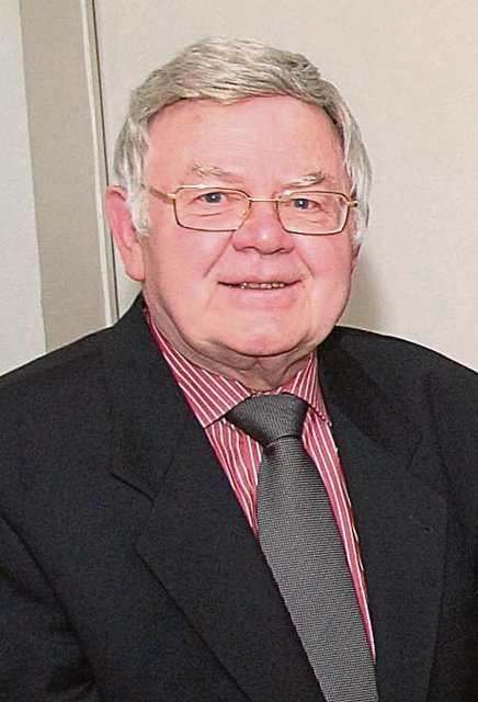 Altes erkunden und sichern // Brackeler Geschichtskreis feiert 15 ...