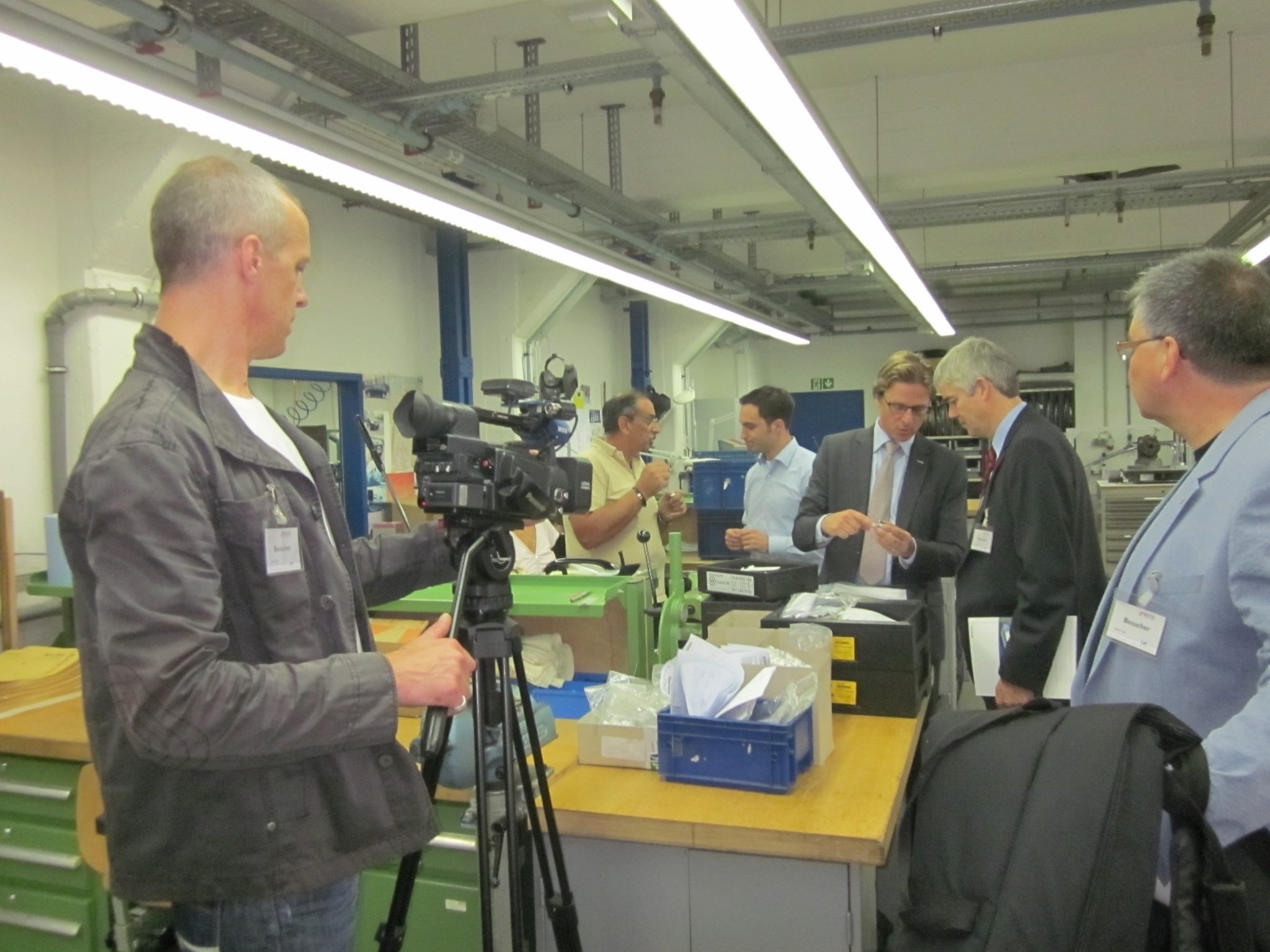 Bundestagskandidat Jörg Weisse (FDP) besucht Firma Witte - Velbert