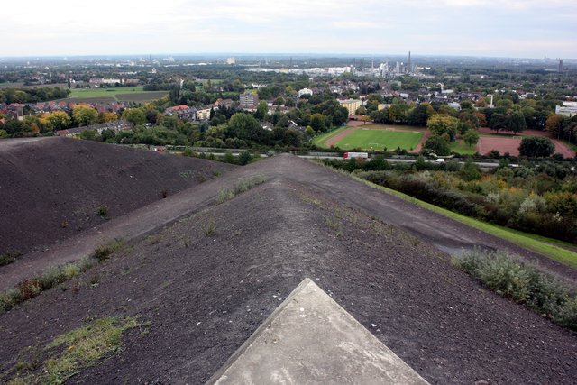 Die Pyramide im Ruhrgebiet: die Halde Rungenberg - Gelsenkirchen
