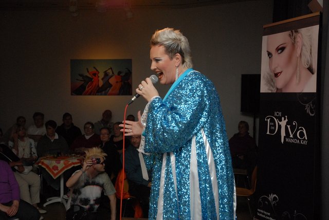 Wanda Kay – glamouröse Diva im Bürgerhaus Bilk - Düsseldorf