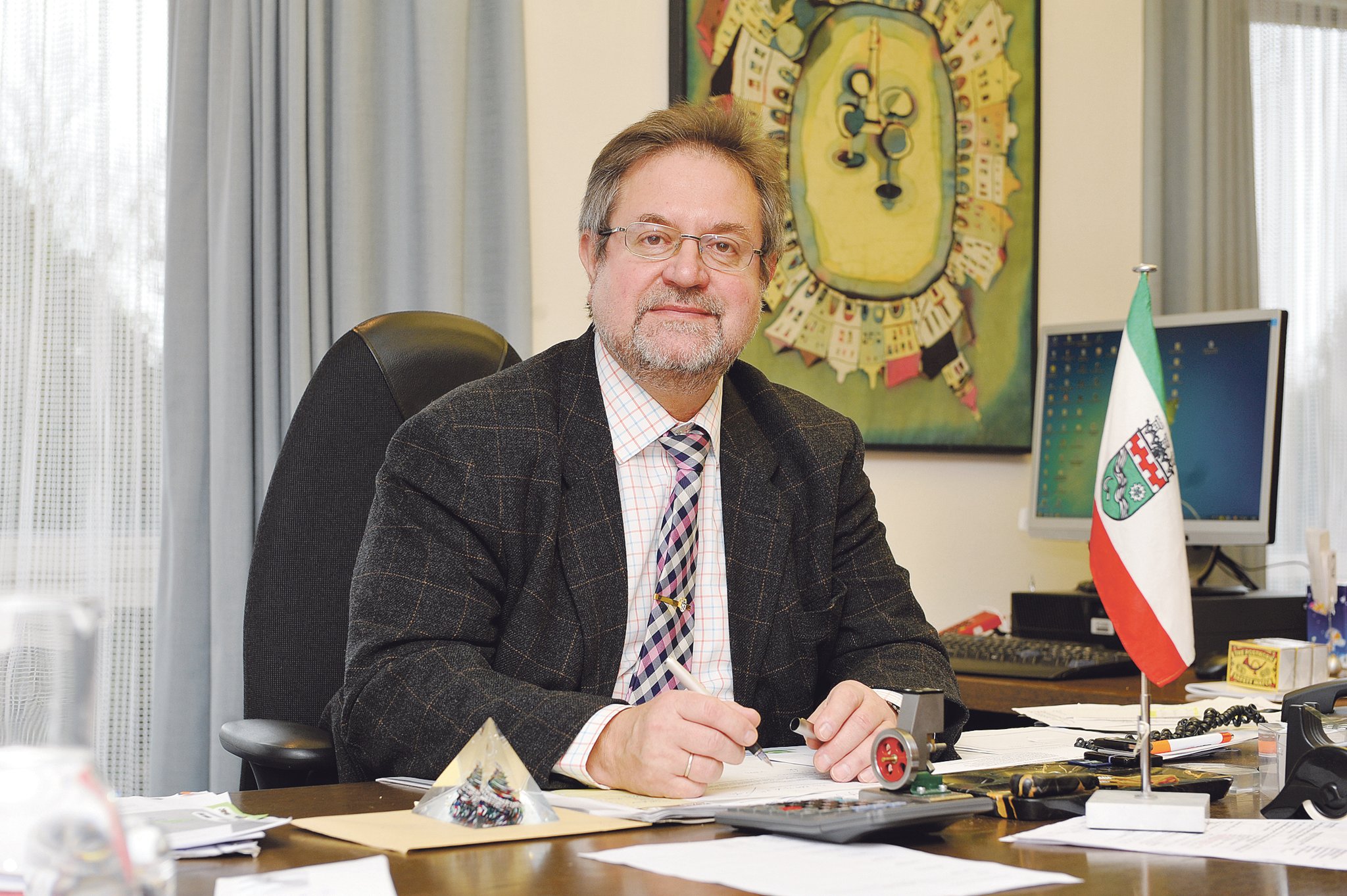 „Ein gutes Jahr für Hilden“: Bürgermeister Horst Thiele blickt auf 2013 ...