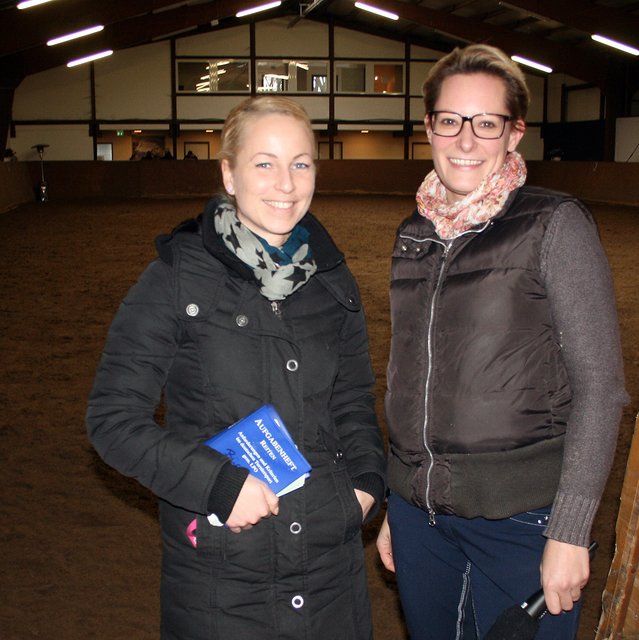 Erfolgreiche Prüfungen zum Reitabzeichen in der Massener Heide - Unna