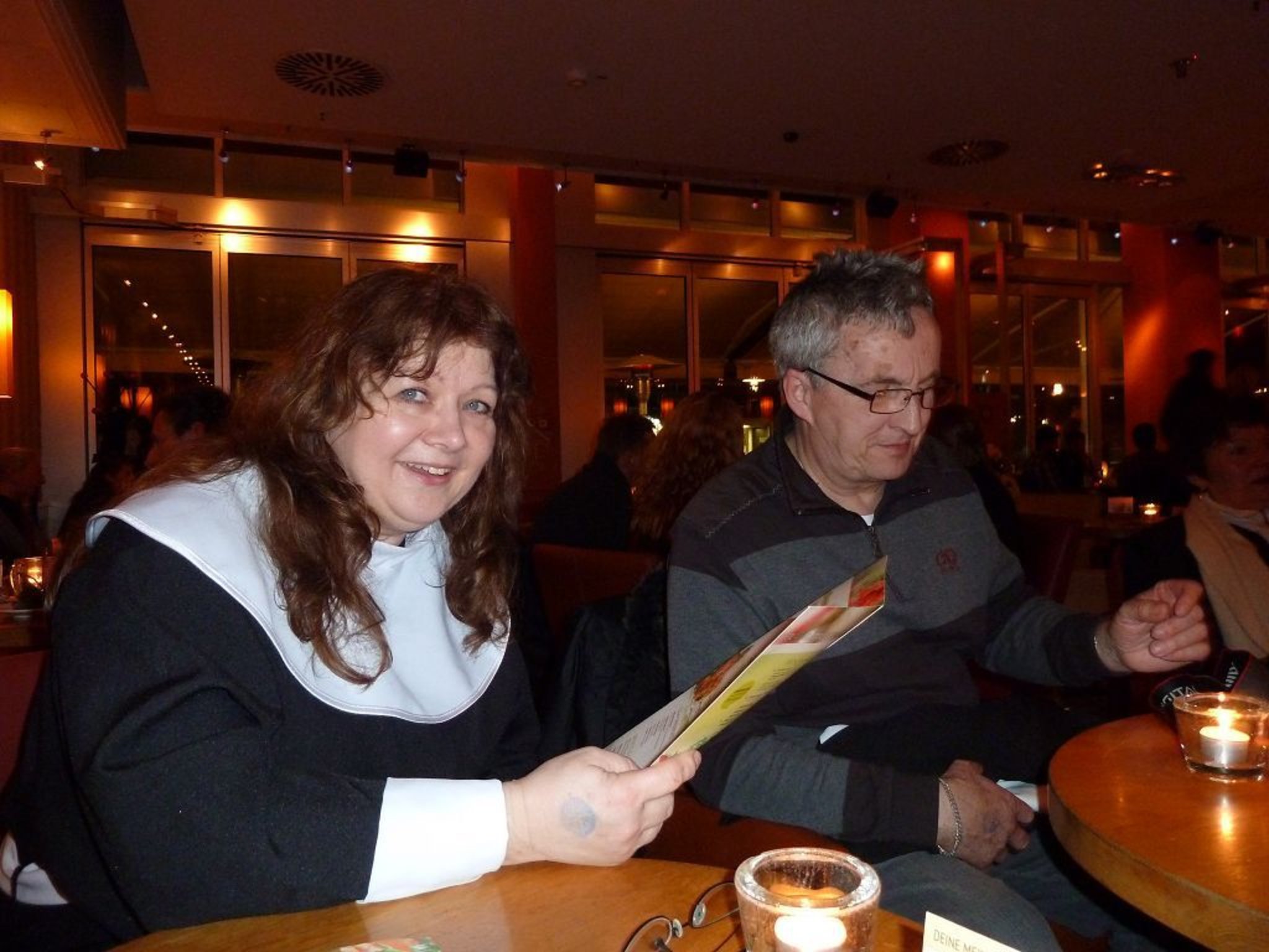 Bruni, hier noch "Weiß wie die Unschuld",...... - Oberhausen