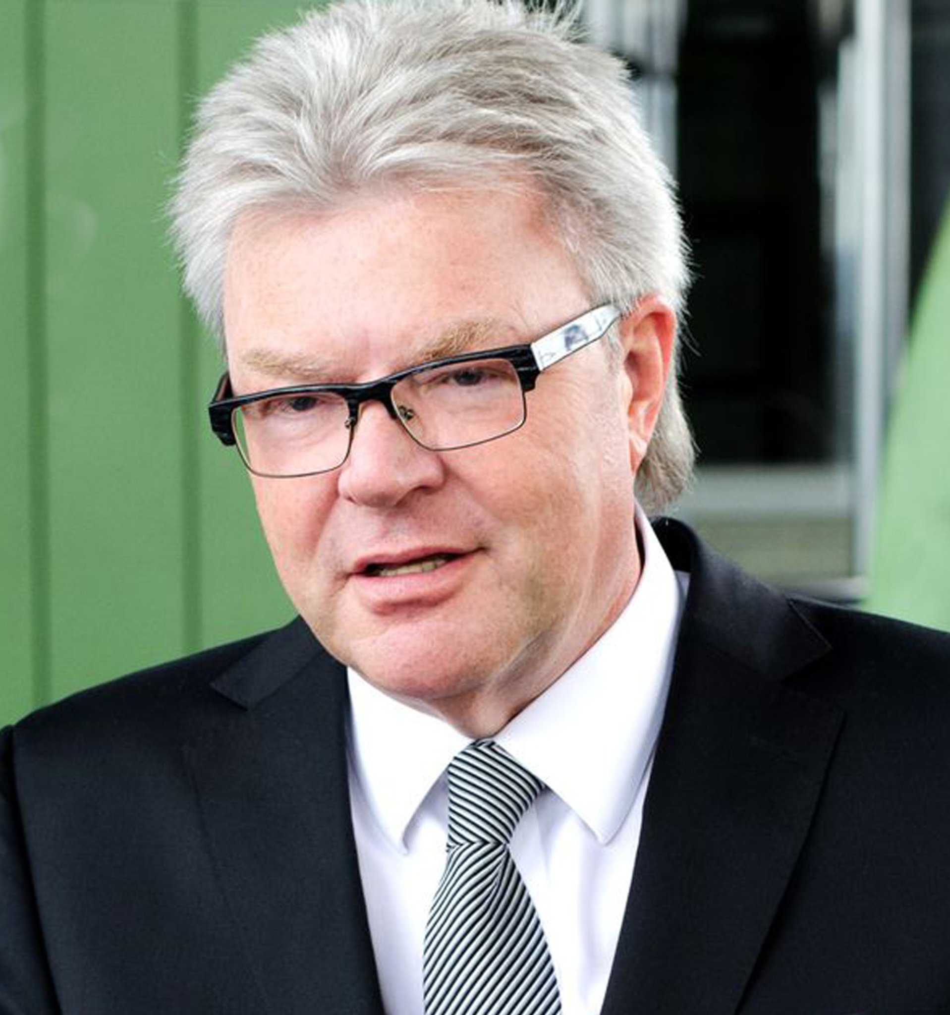 NSA-Untersuchungsausschuss: Hans-Ulrich Krüger fühlt den Amis auf den ...