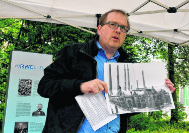 Wo alles begann: RWE Deutschland stellt historische Infotafel auf ...