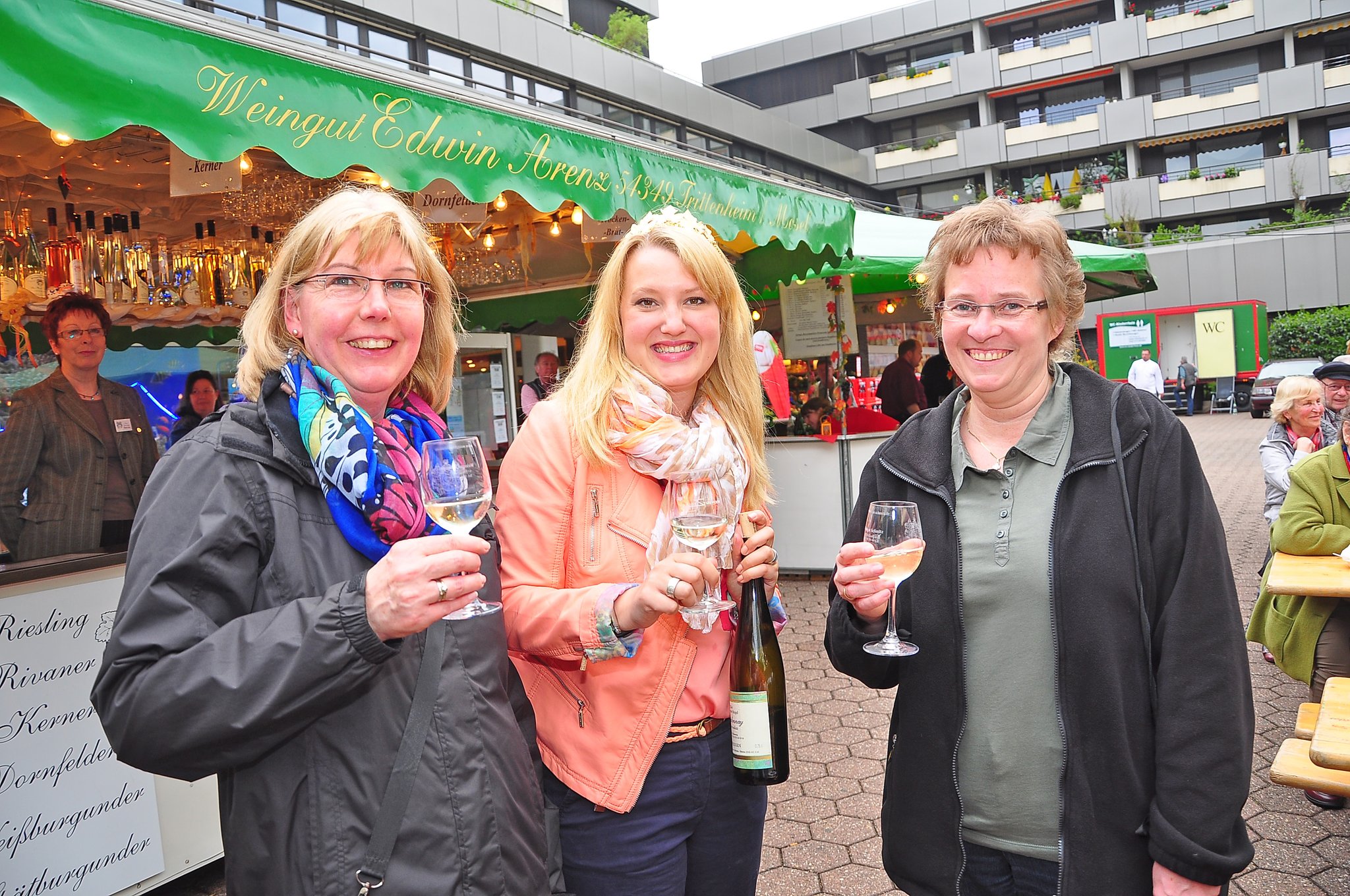 Aufgetischt in Steele: Weinfest mit Spitzenprogramm! - Essen-Steele