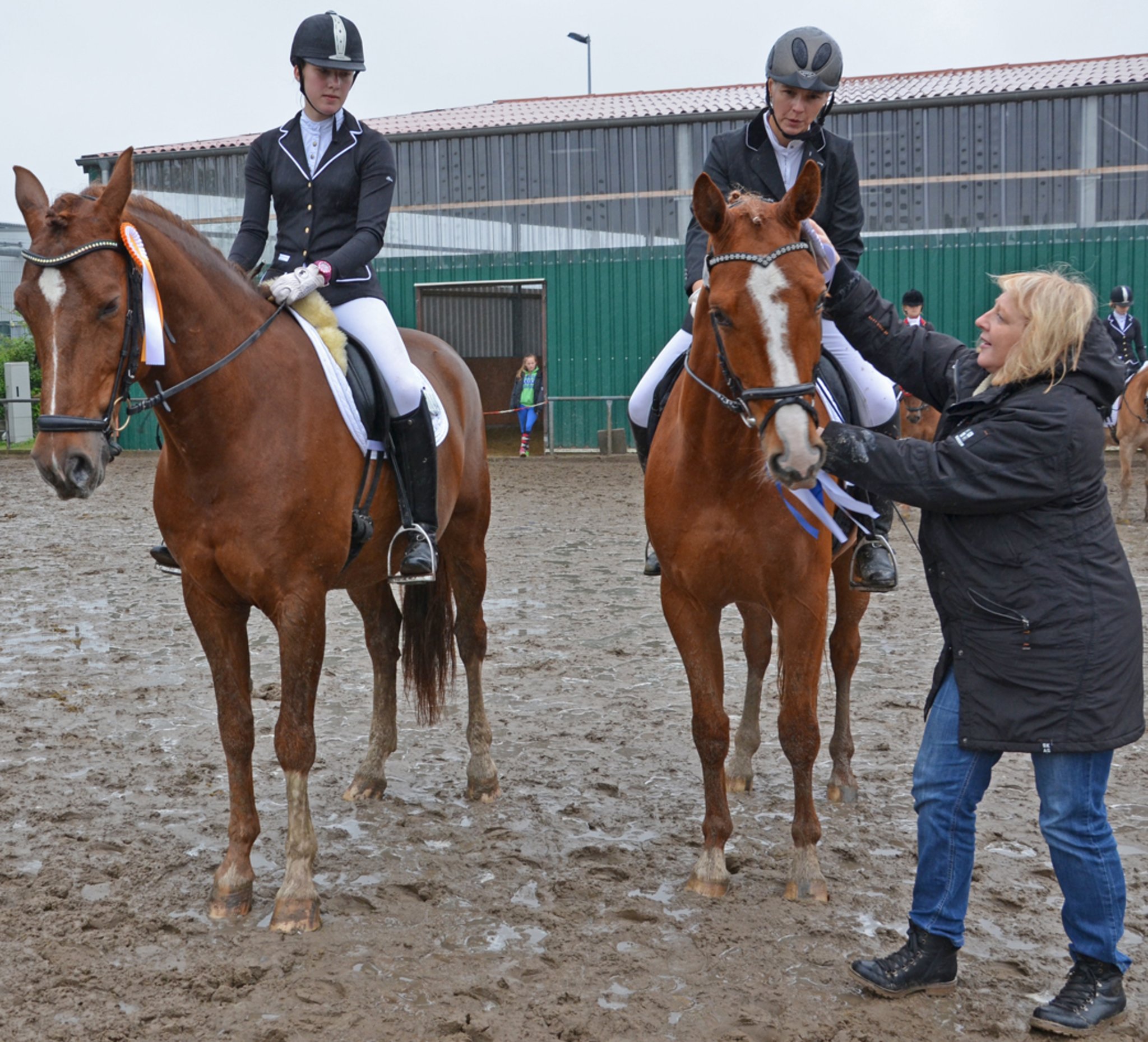 Reiterinnen und Reiter trotzten der Nässe - Gelsenkirchen