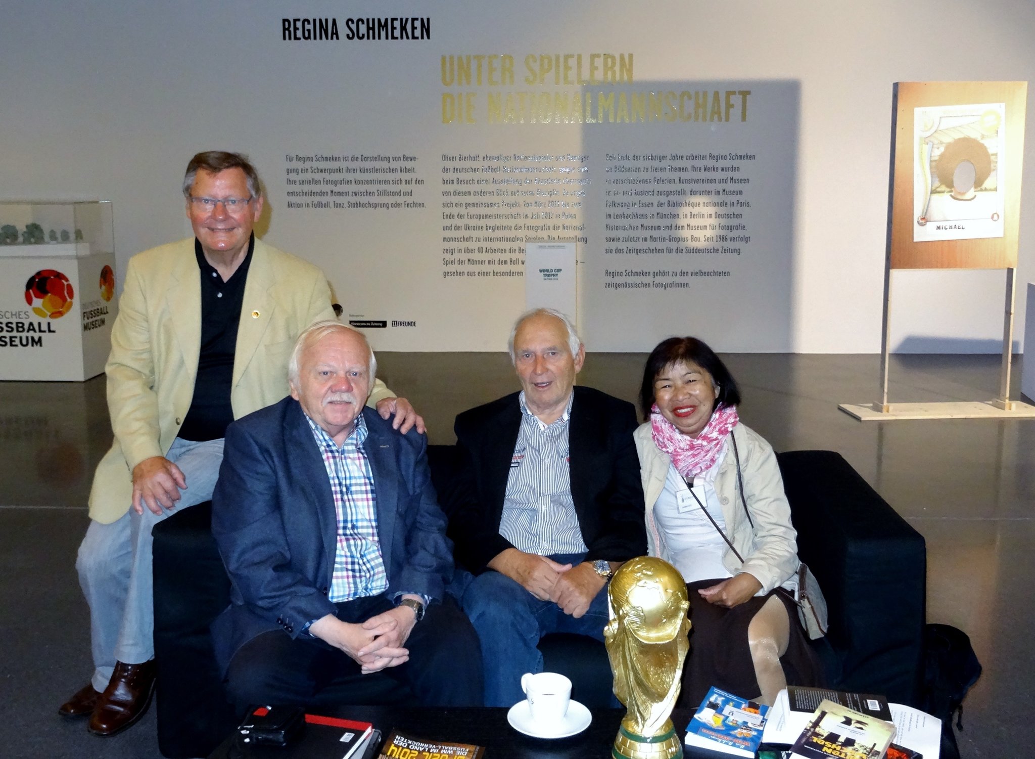 Talkrunde mit Heinrich Peuckmann und Ex-Nationalspieler "Aki" Schmidt ...