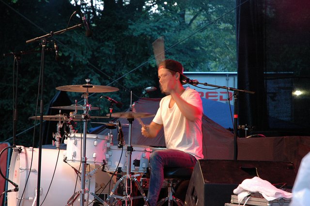 Wunderbarer Fantastival-Abend: Axel Bosse rockt das Burgtheater ...