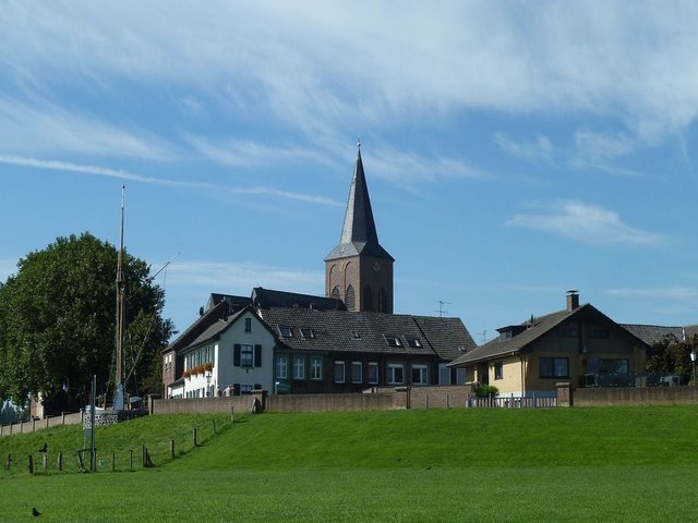 Grieth am Rhein, ein altes Fischer- und Schifferstädtchen ...