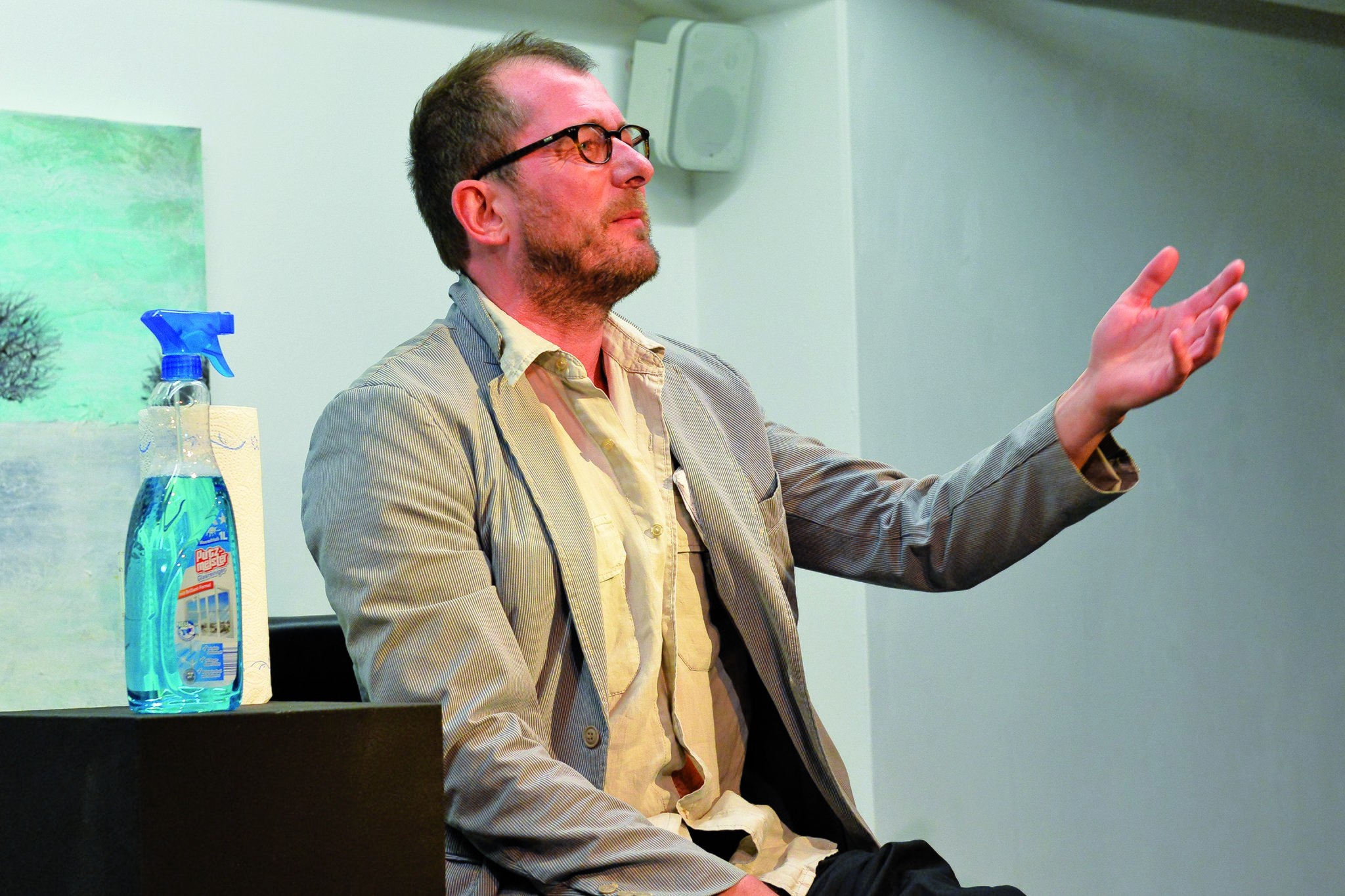 Der Herd muss geputzt sein! Martin Lindow ist „allein und ohne Trost ...