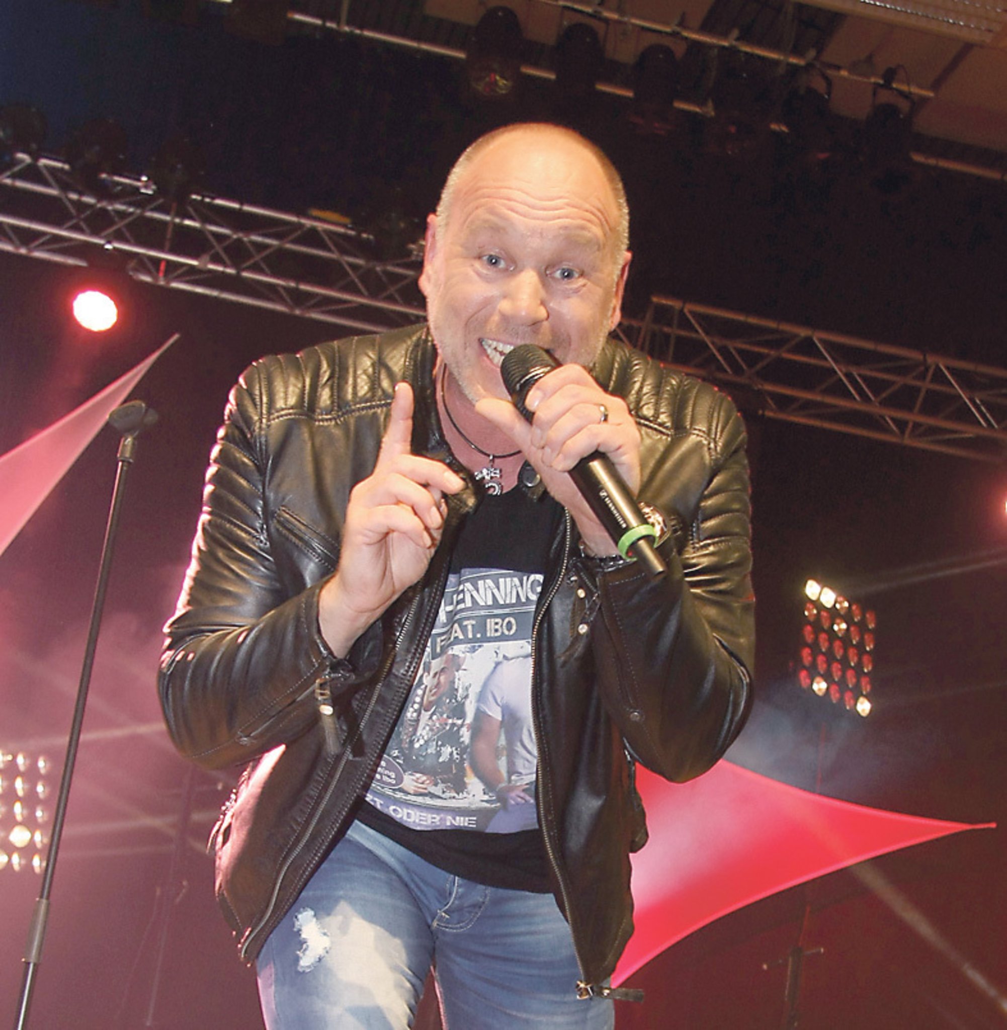 Olaf Henning exklusiv: VIP-Tickets gewinnen - Castrop-Rauxel