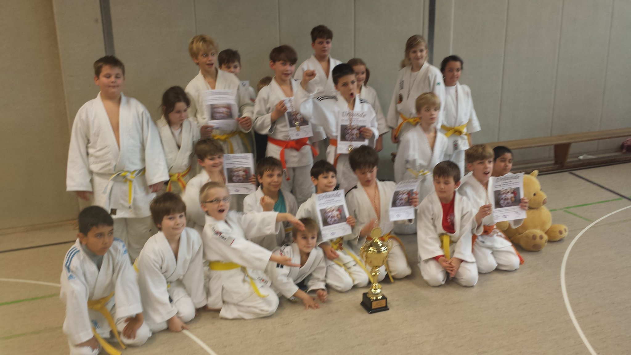 Bottroper JUDO-Kampfgemeinschaft PSV Bottrop/DJK Adler siegen in Oer ...