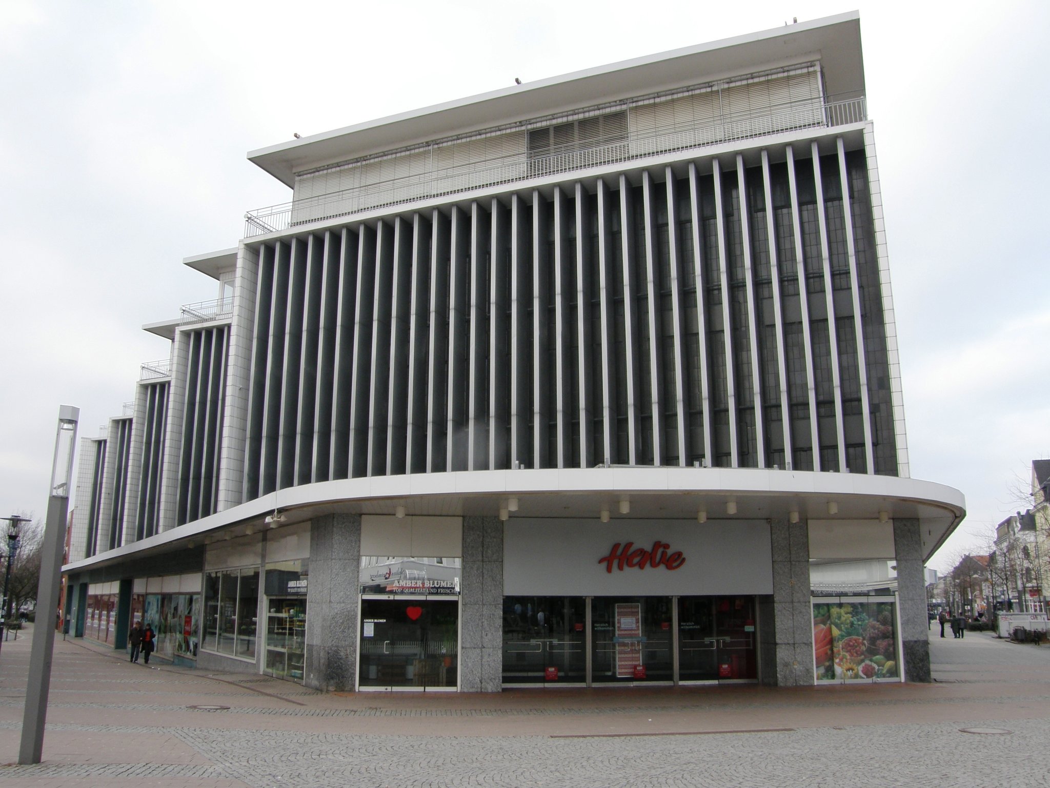 Glückwunsch, Stadt übernimmt Hertie Immobilie - Herne