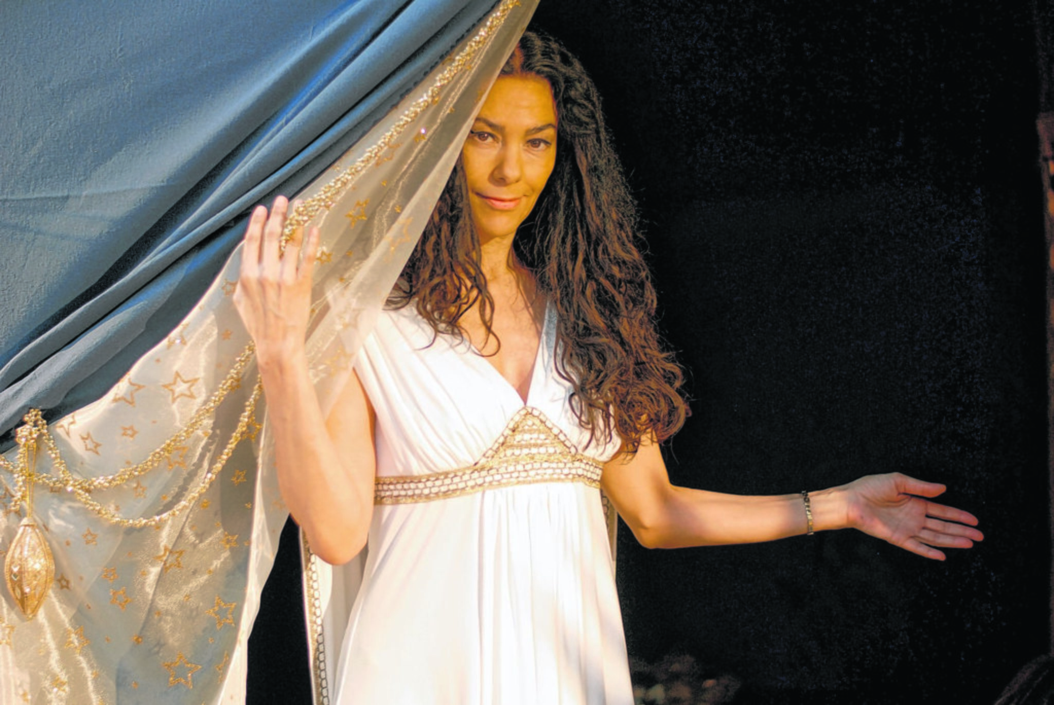 Was bringt das neue Jahr? Im Center wird‘s verraten: Susan Derakhchani ...