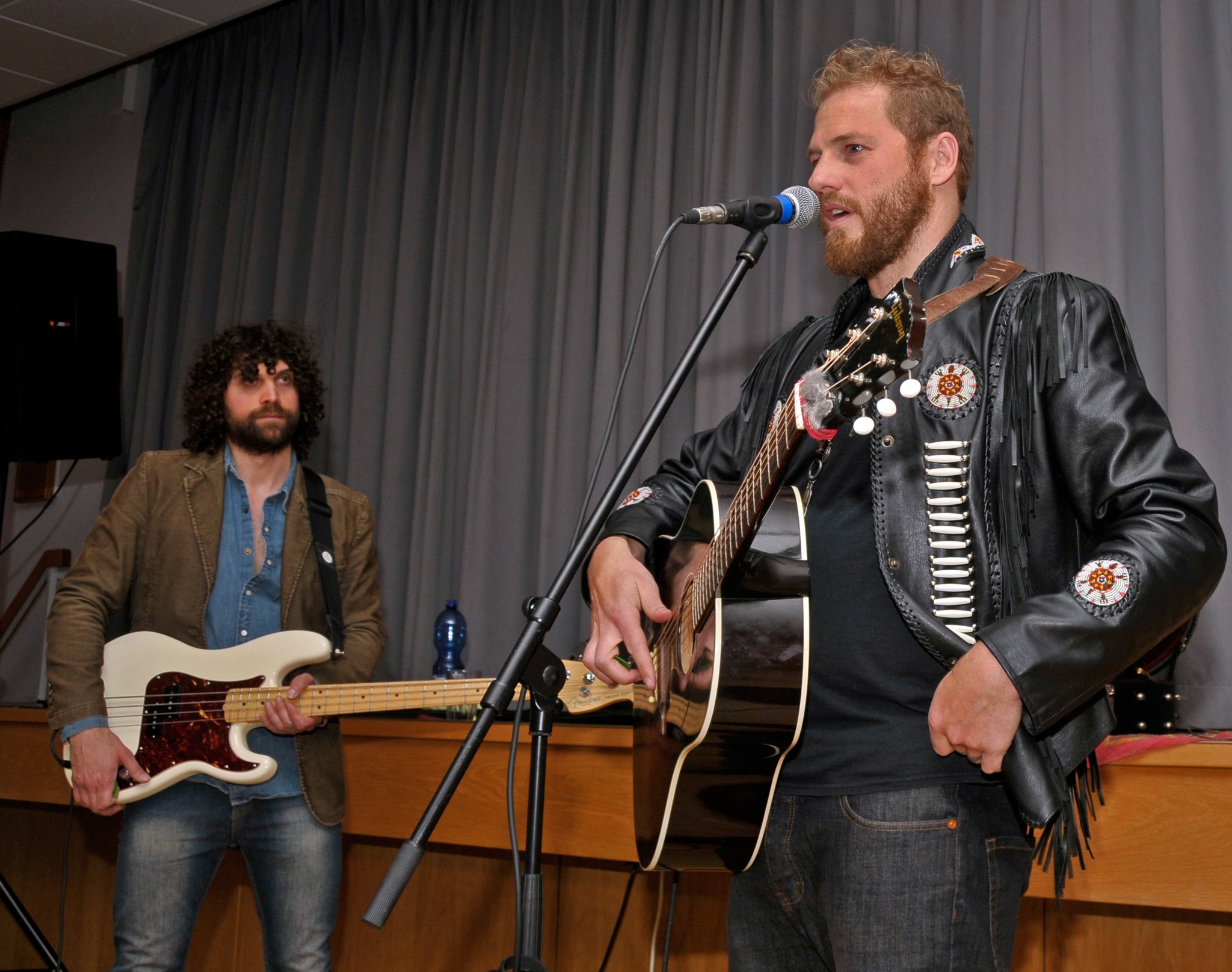 Wohlfühlkonzert mit Matt Epp: Singer-Songwriter aus Kanada überzeugt ...