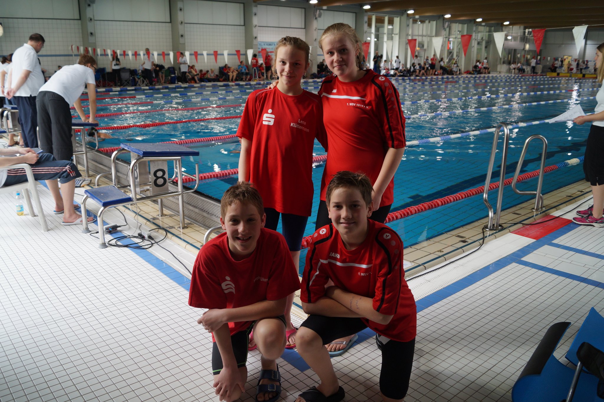 1. WSV Schwimmer bei Bezirksmeisterschaften mit guten Leistungen - Wesel