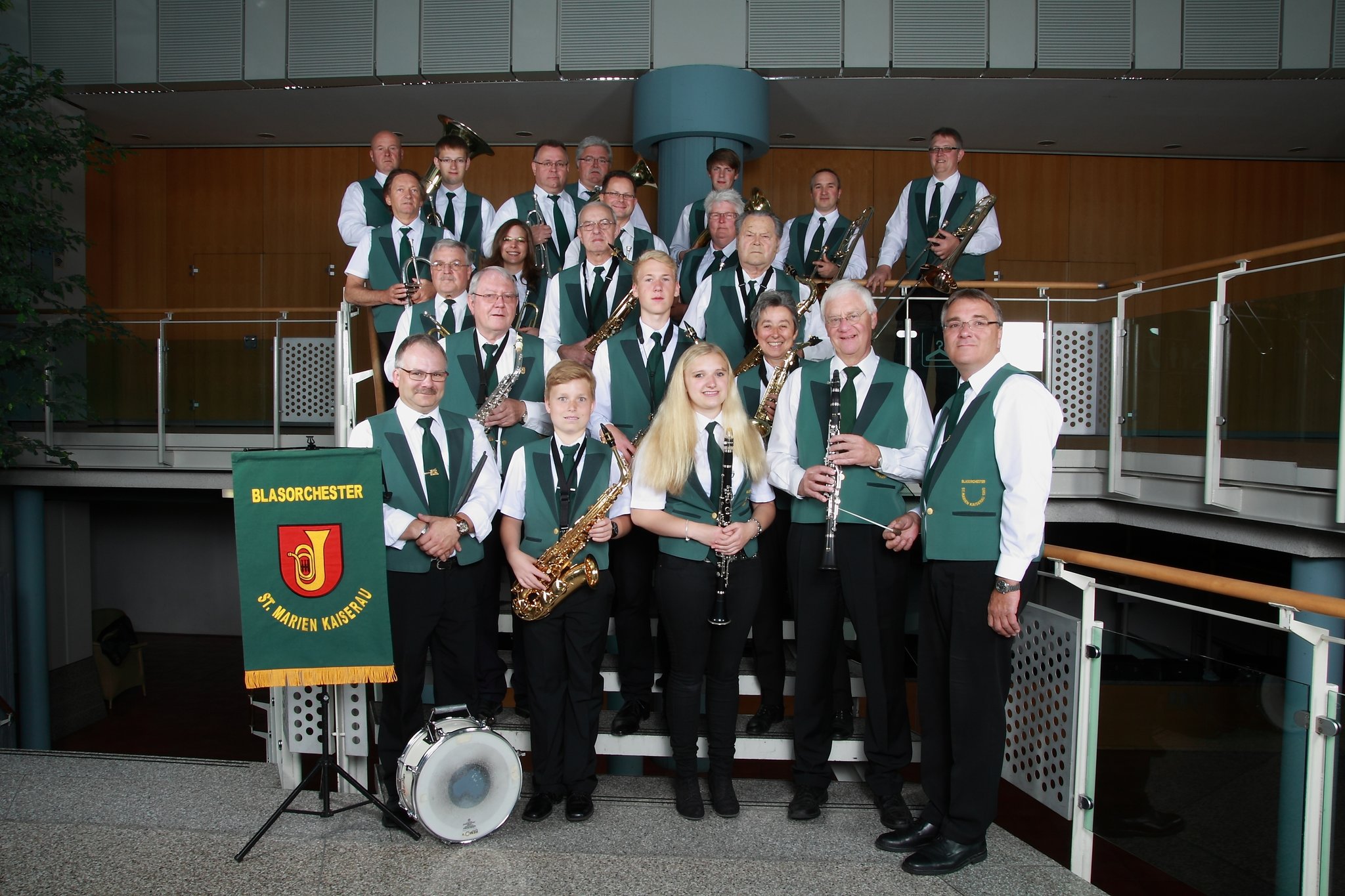 Blasorchester mit 50 Jahren Tradition - St. Marien Kaiserau 1965 feiert mit einem Blasmusik ...