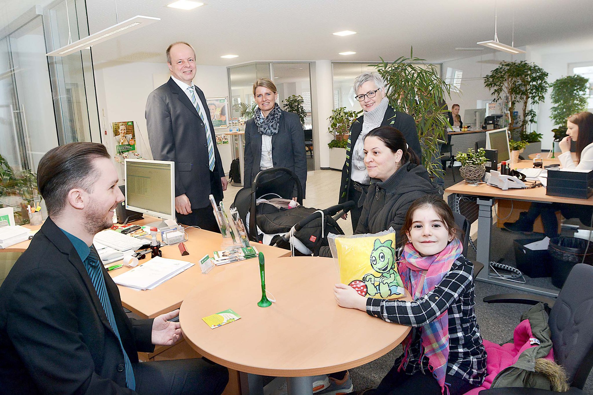 Barrierefrei und hell in der zweiten Etage // AOK ist am Brackeler ...