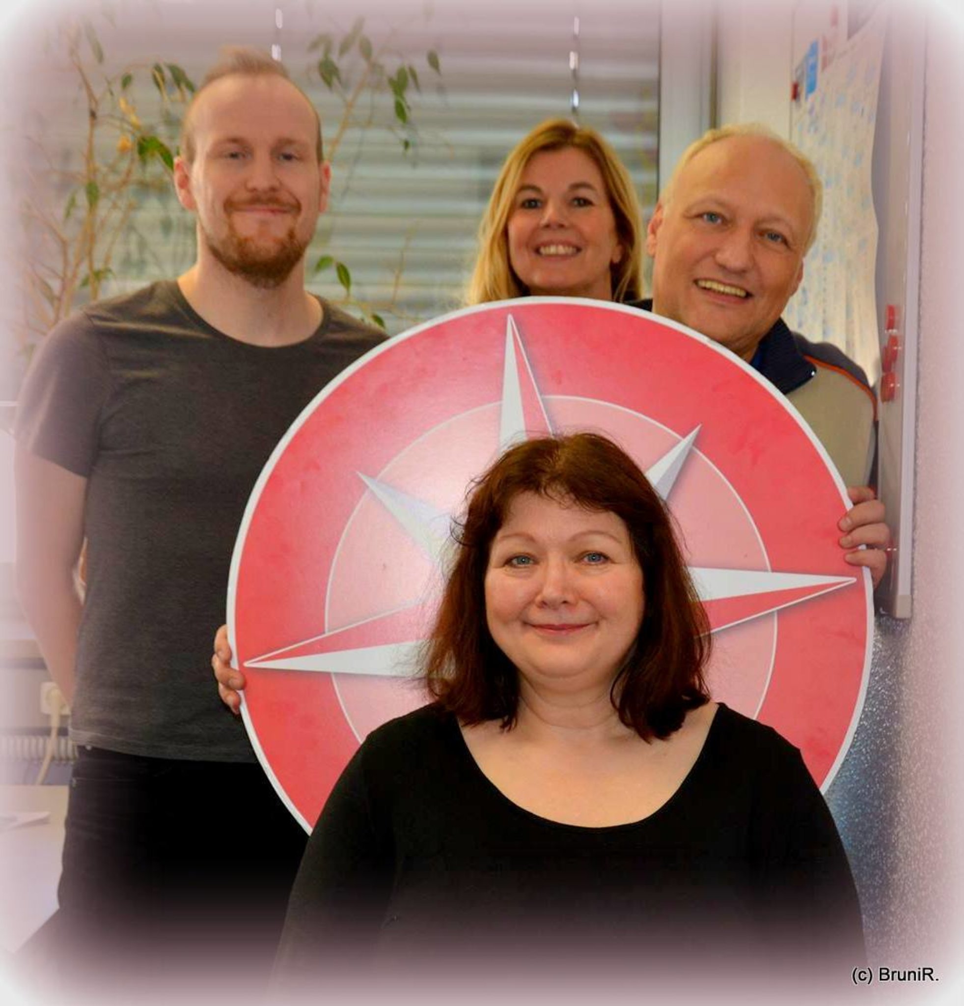 Lokales aus Essen - Besuch in der Redaktion - Russenhocke, Gruppenbild ...