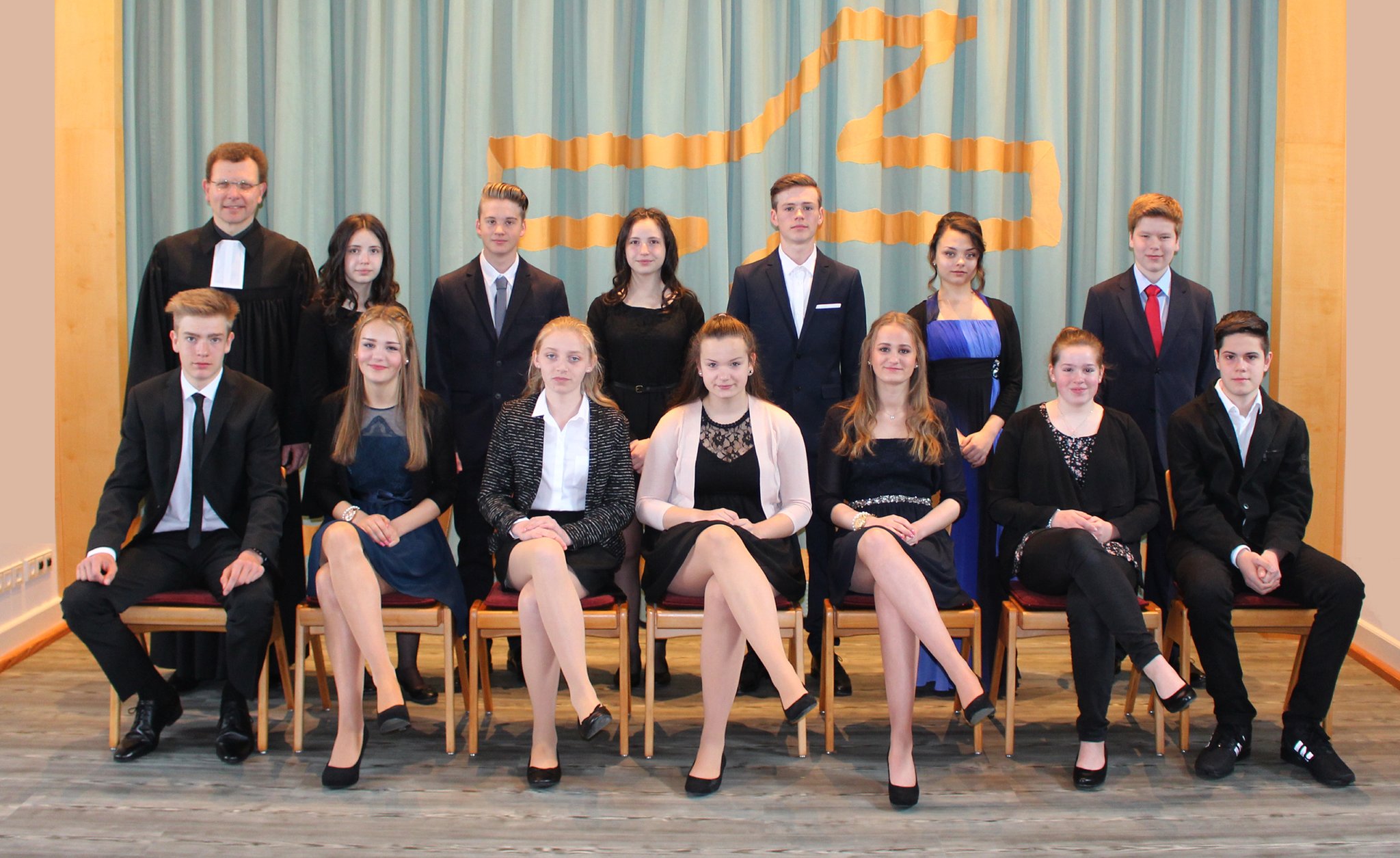 Bekenntnis zum Glauben in der Evangelischen Friedenskirche Unna-Massen ...