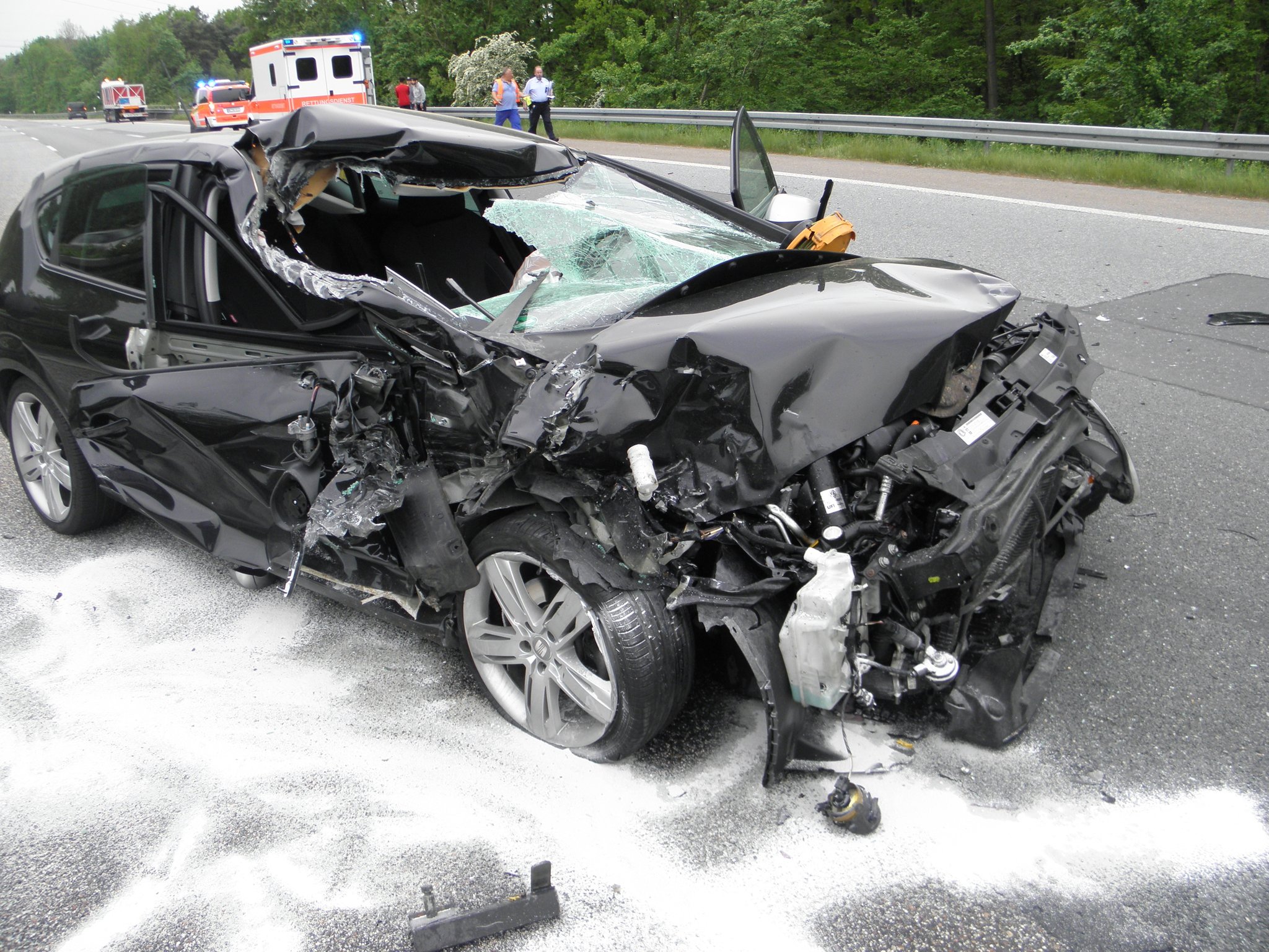 25.000 Euro Sachschaden und eine schwer Verletzte bei Unfall auf der Autobahn 52 bei Marl - Marl