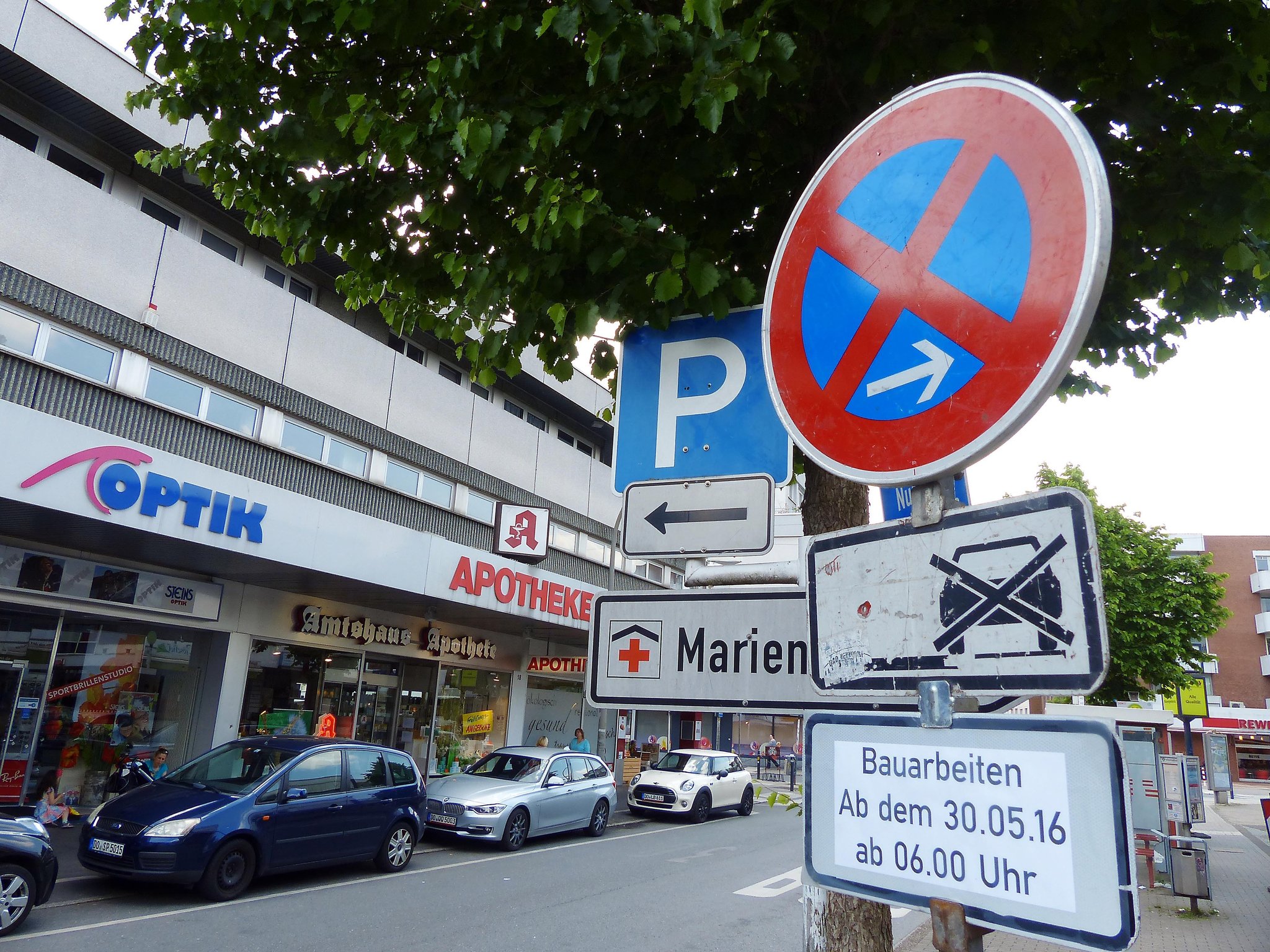 Donetz erneuert Wasserleitung - Dortmund-Süd