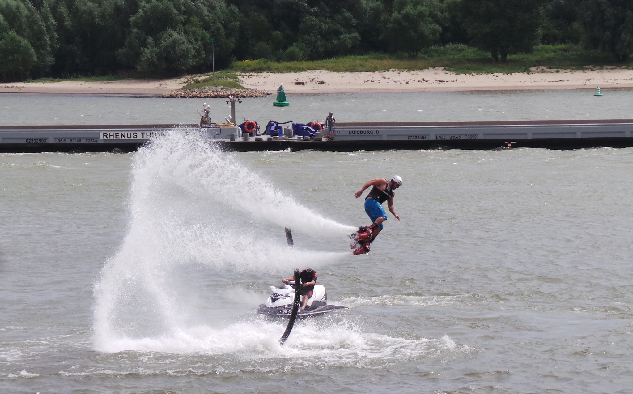 Flyboarding an der Sprok Beach bei Nimwegen - Kleve