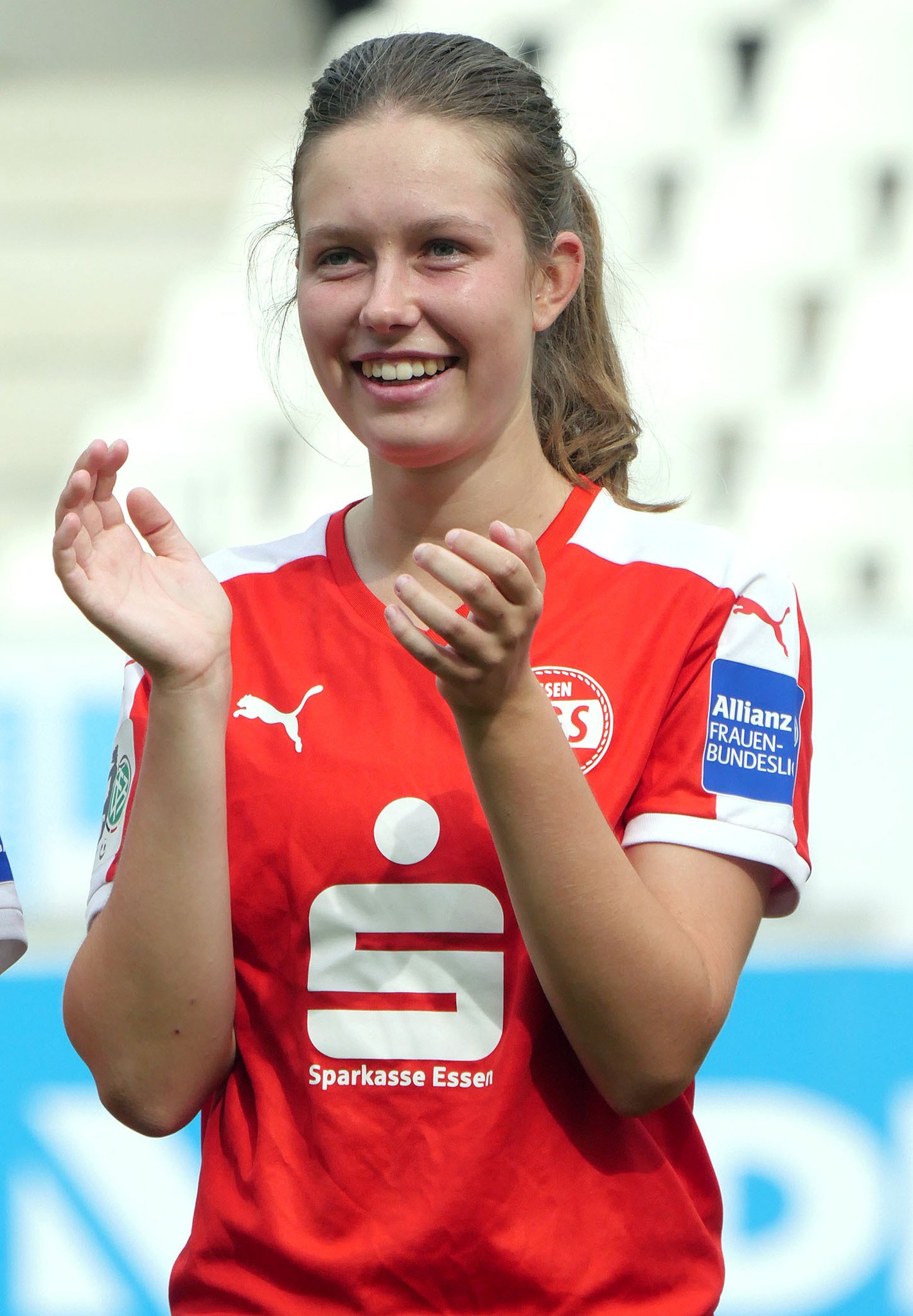 Golden Goal durch Schüller - SGS Essen startet mit zwei Siegen in die ...