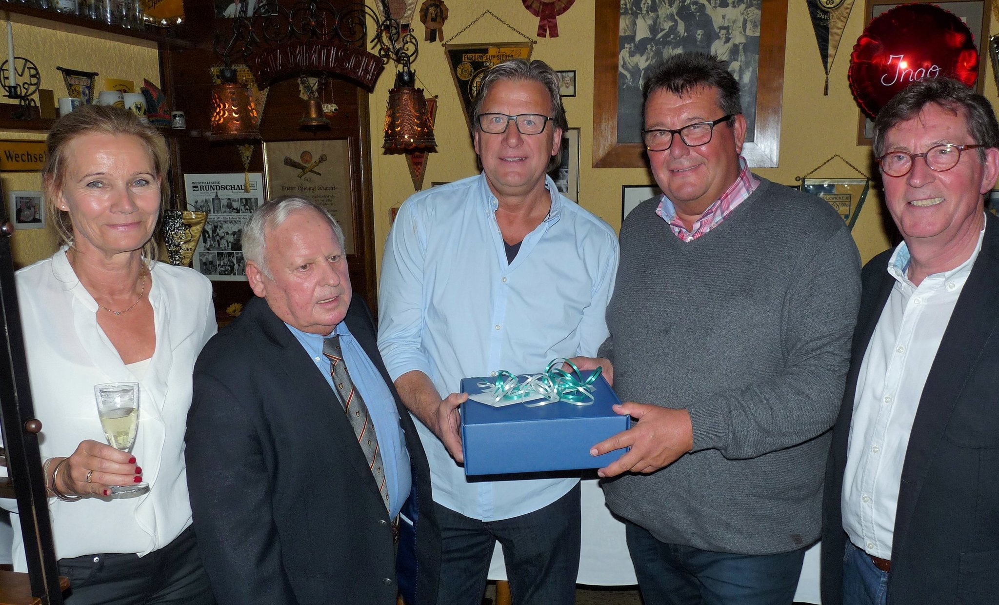 Geburtstagsfeier von Ingo Peter in der Holzwickeder Gaststätte "Hoppys ...