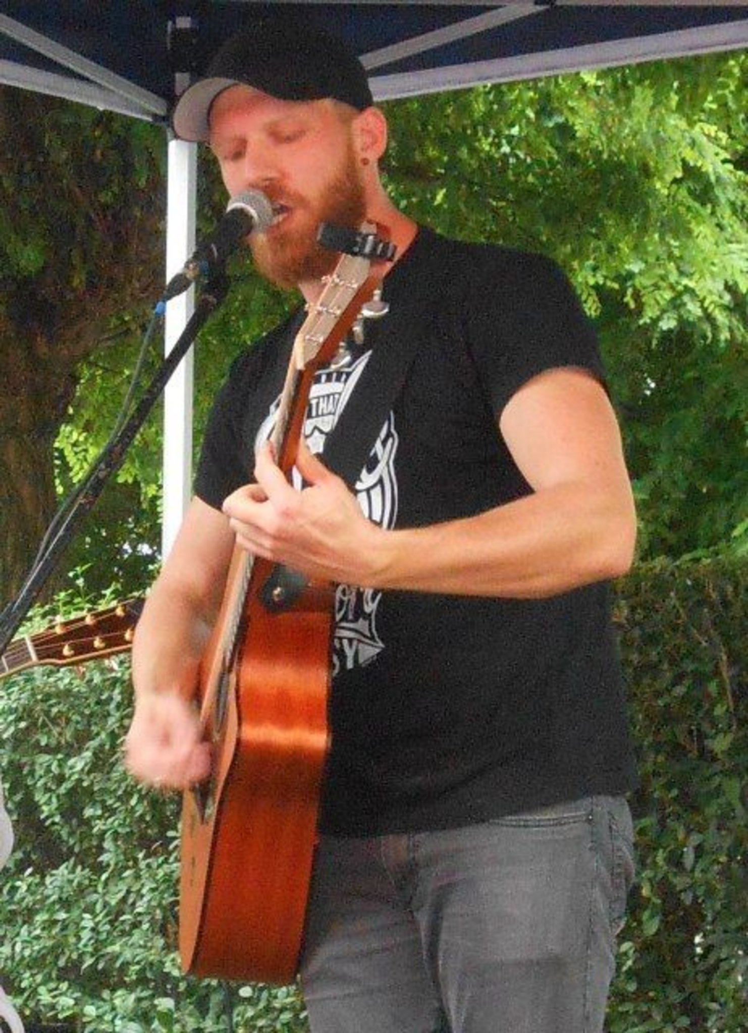 Weihnachtsalbum Red-White-Xmas des Fc Bayern München mit Tobias Regner ...