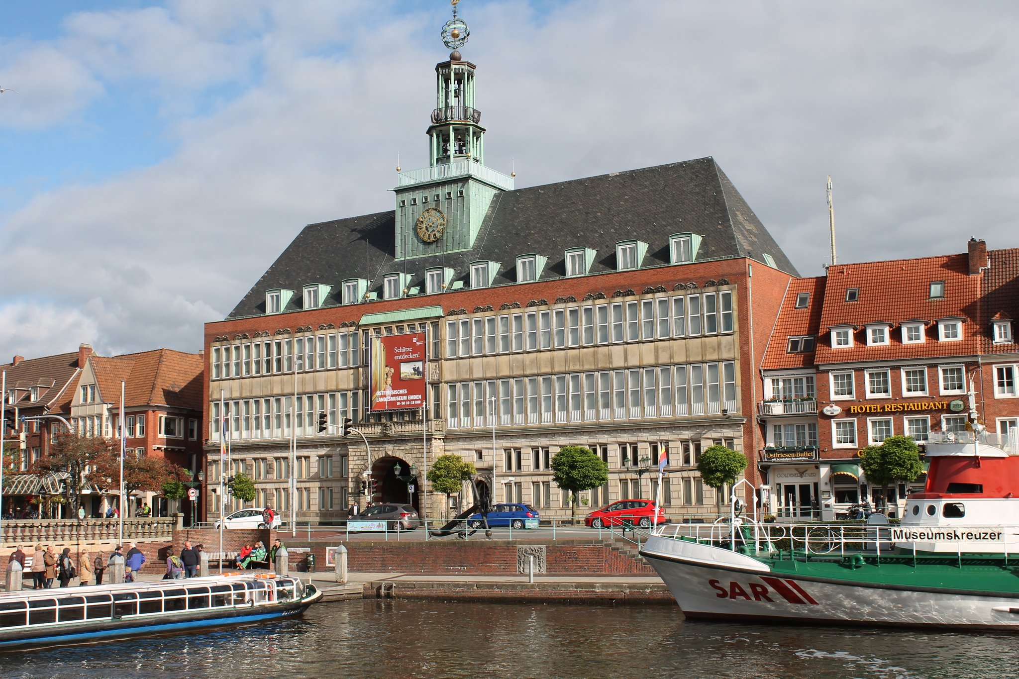Stadt Emden im Herbst - Oberhausen