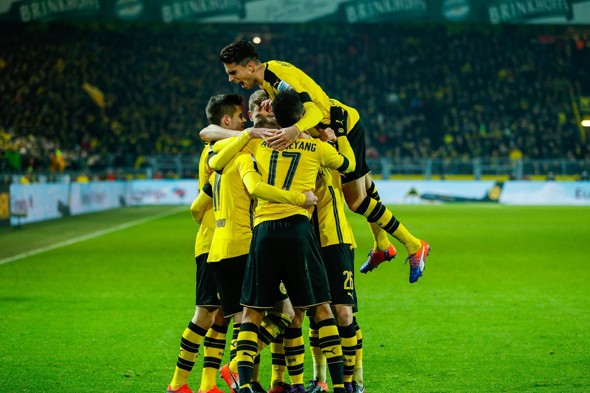 BVB und S04 gegen geschwächte Angstgegner