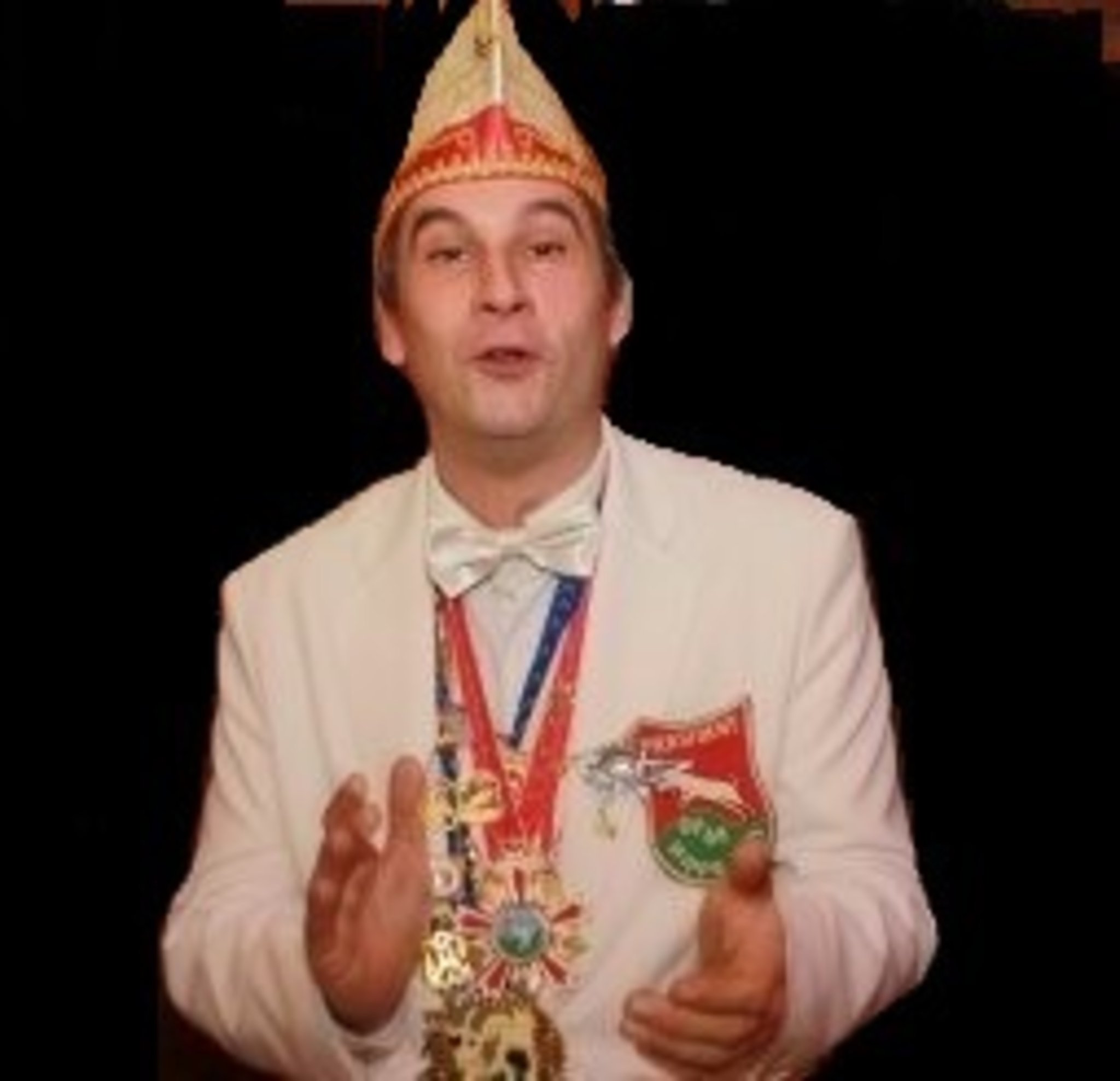 Die KG "OP DE HIPPE HÖH" meldeten sich mit einer sensationellen ...