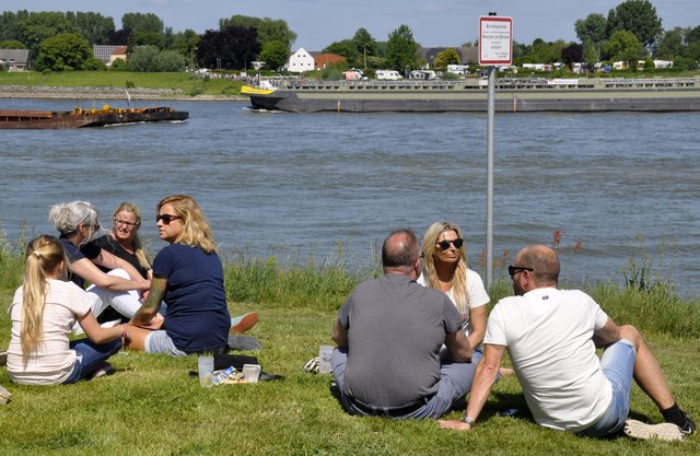 Vatertag? In Grieth am Rhein feiern eher die Töchter und Söhne - Kalkar